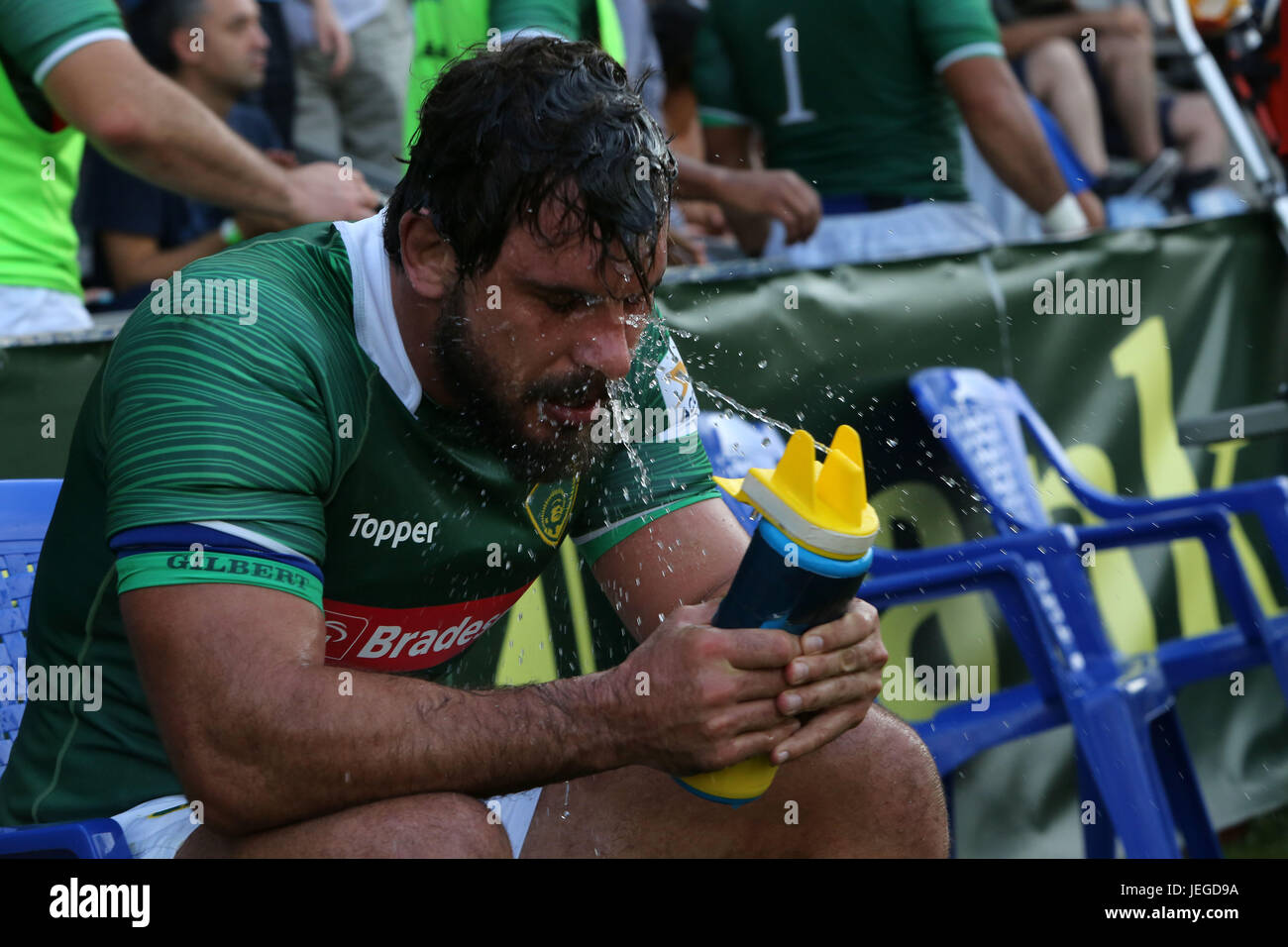 Teamwork in action rugby scrum hi-res stock photography and images - Alamy
