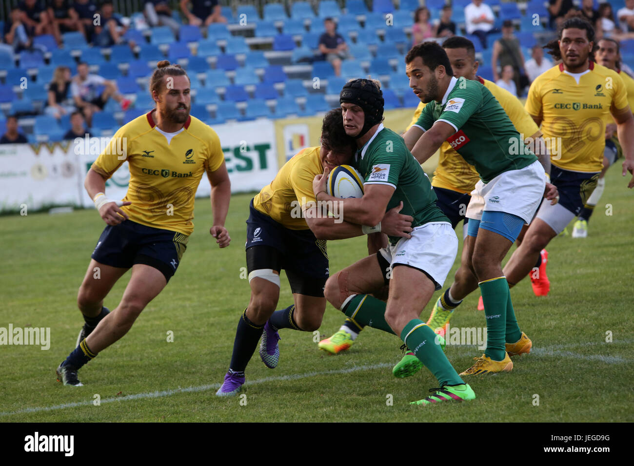Rugby sevens scrum hi-res stock photography and images - Alamy