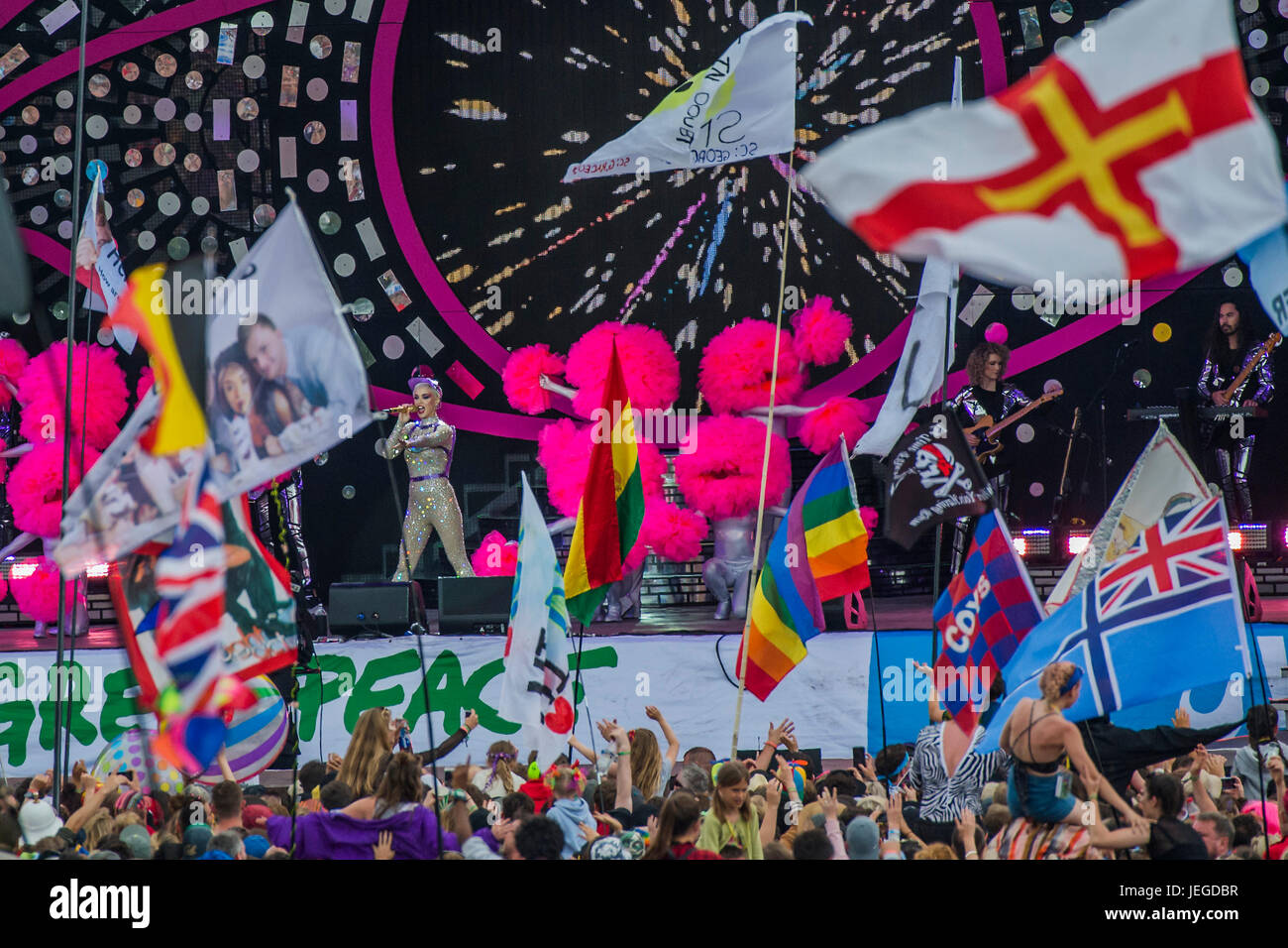 Glastonbury flags pyramid stage hi-res stock photography and images - Alamy