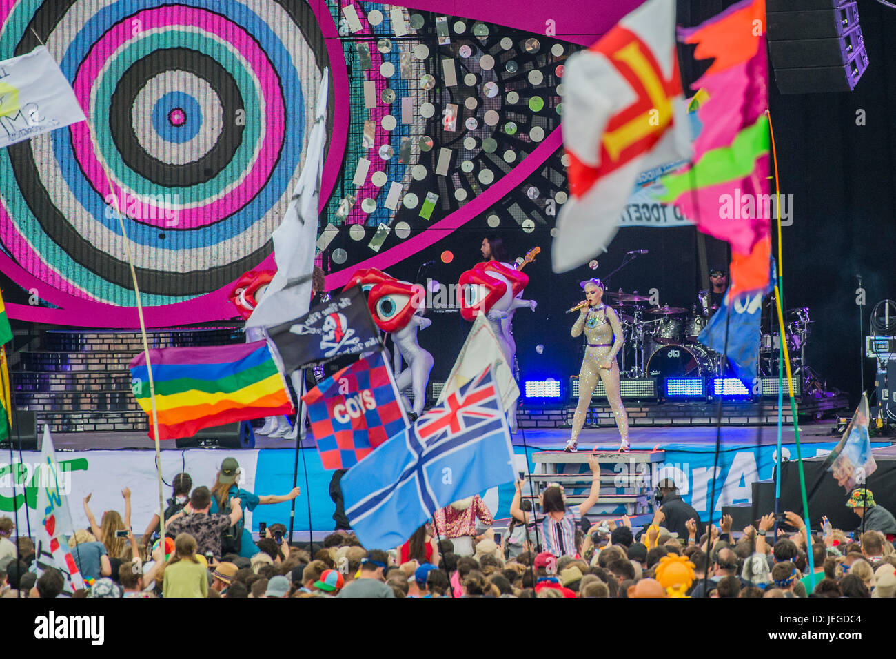 The pyramid stage hi-res stock photography and images - Alamy