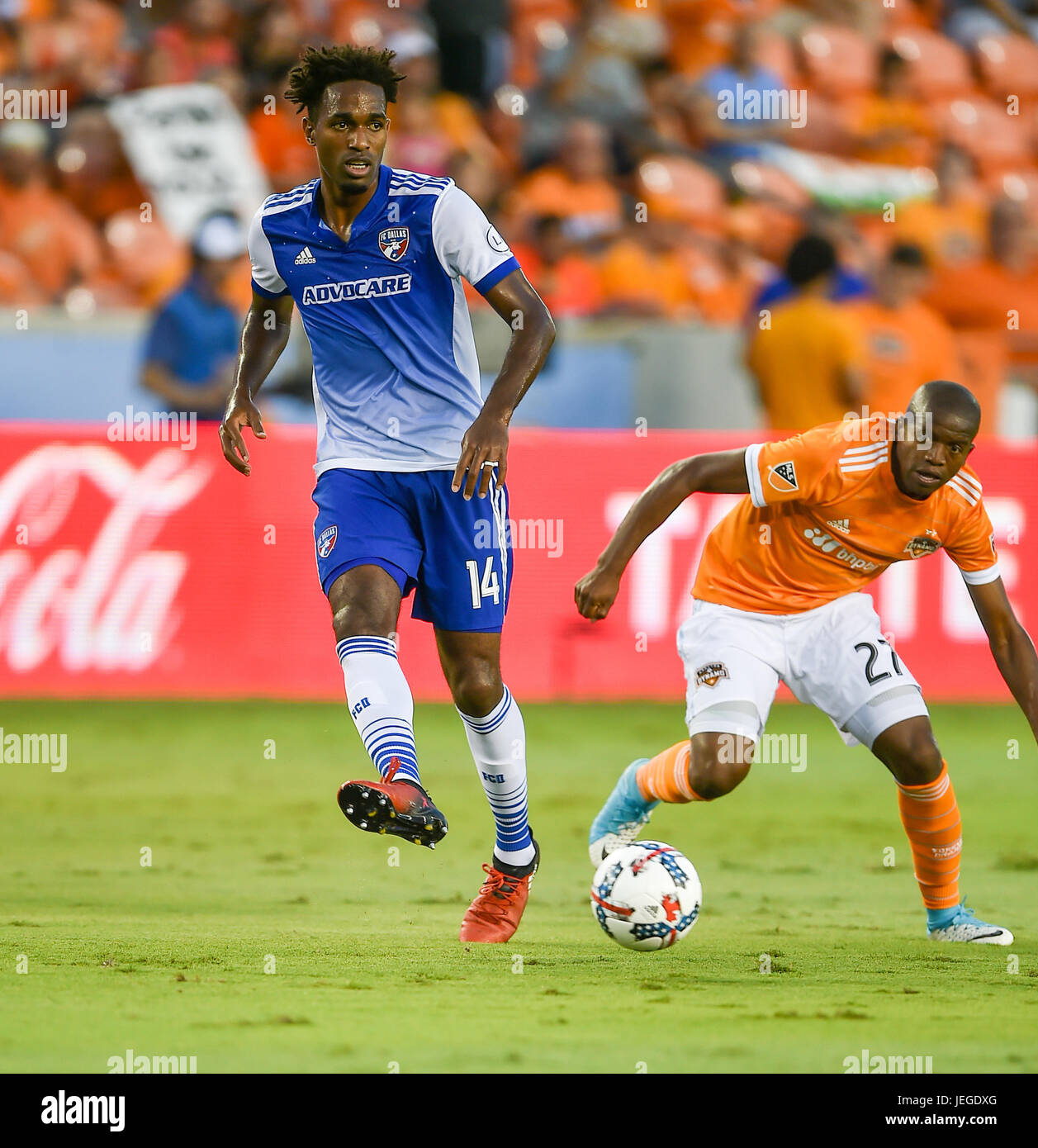 Houston, TX, USA. 23rd June, 2017. FC Dallas forward Atiba Harris (14 ...
