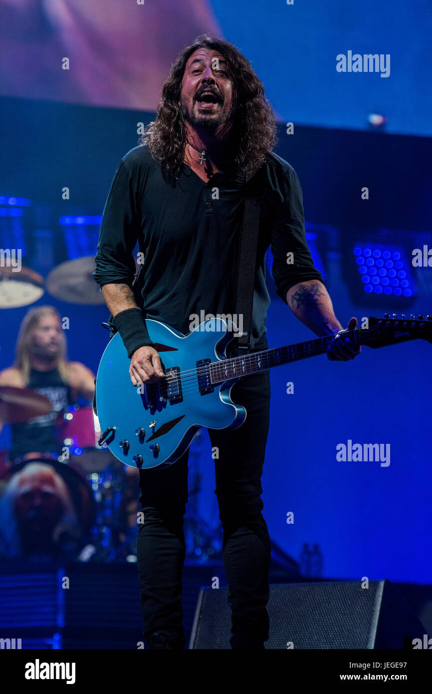 Glastonbury, Somerset, UK. 24th June, 2017. The Foo Fighters play the ...