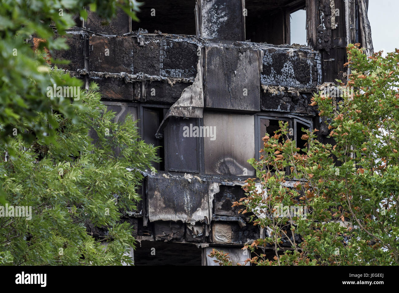 Grenfell tower west london hi-res stock photography and images - Alamy