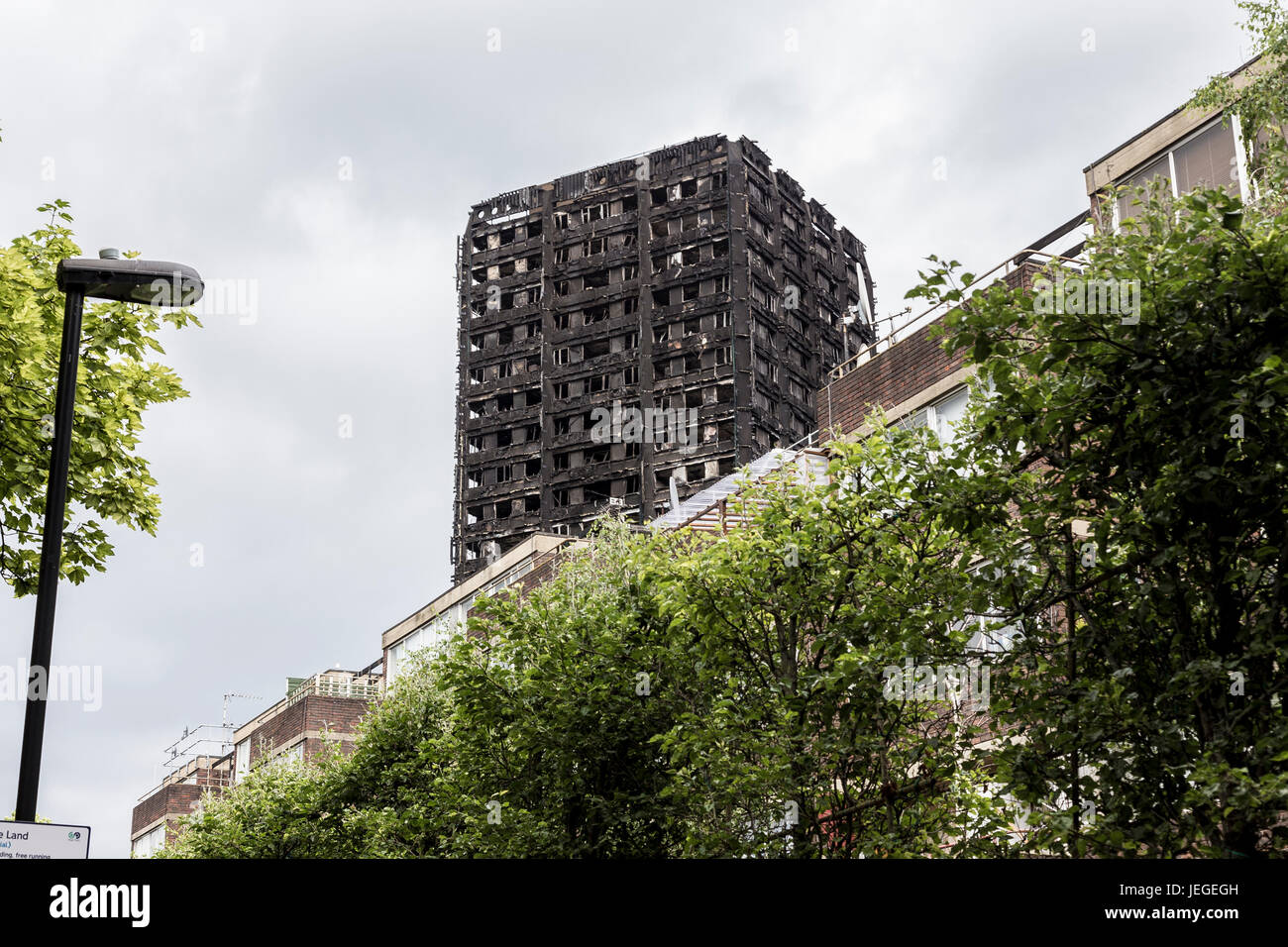 Grenfell tower west london hi-res stock photography and images - Alamy