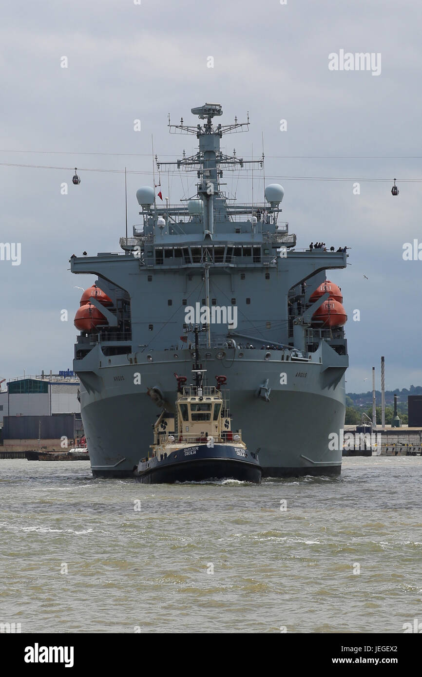 Argus greenwich hi-res stock photography and images - Alamy