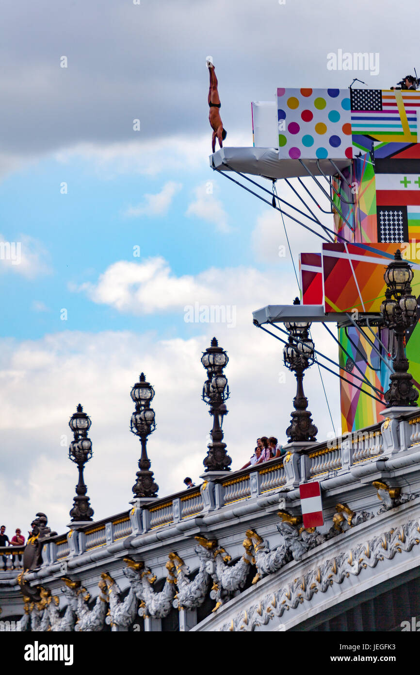 Paris, France. 24th Jun, 2017. Diving athlete demonstrating over the ...