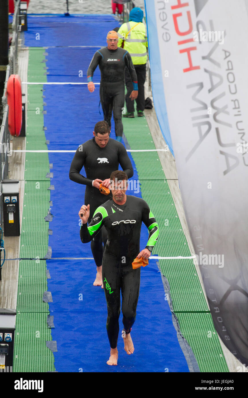 Cardiff Triathlon, Cardiff Bay, South Wales. 25 June 2017. Athletes ...