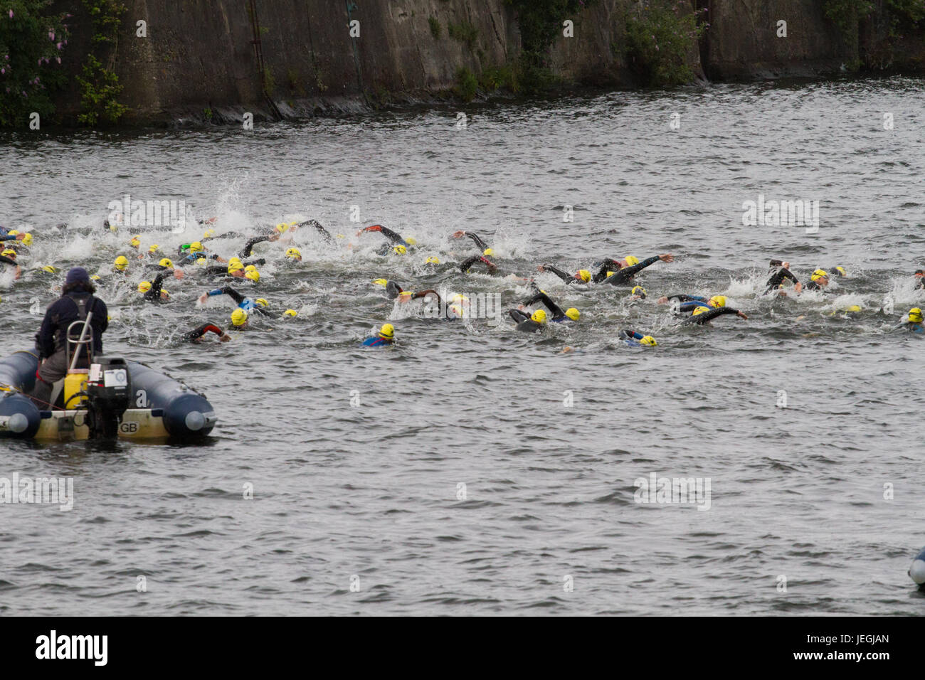 Cardiff Triathlon, Cardiff Bay, South Wales. 25 June 2017. Athletes ...
