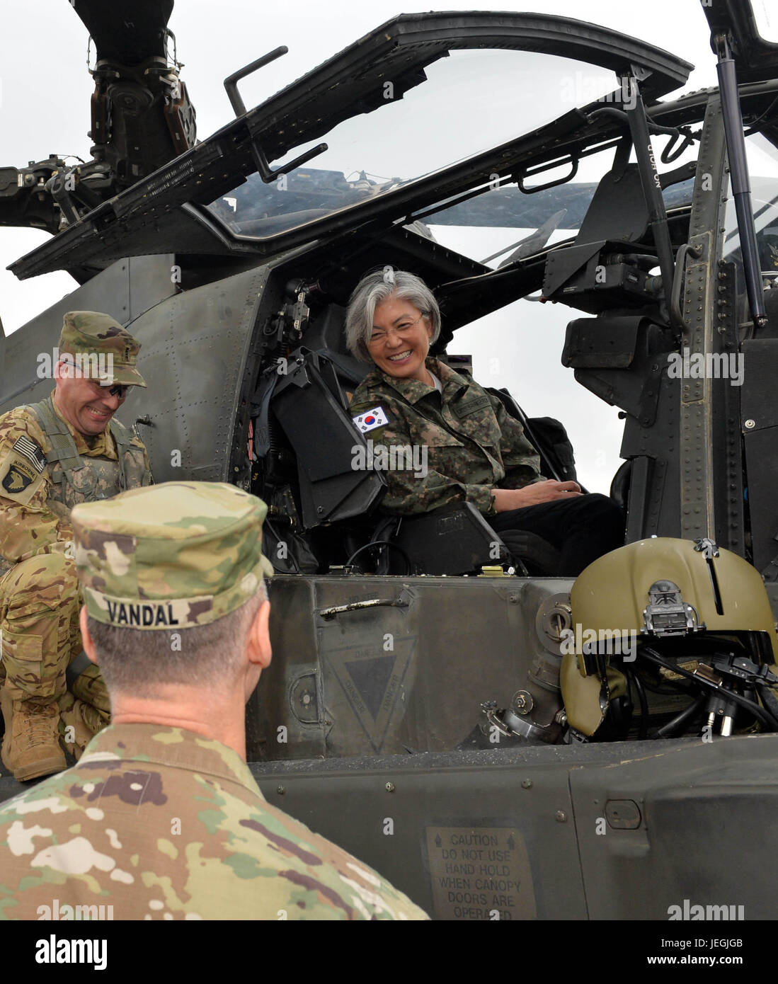 Foreign minister visits U.S. base on Korean War anniversary South ...