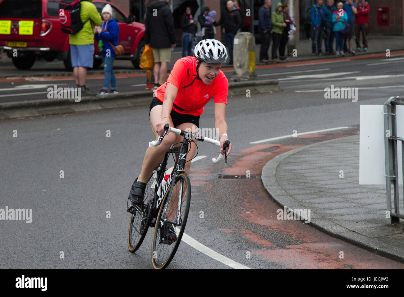 Cardiff Triathlon, Cardiff Bay, South Wales. 25 June 2017. Athletes and ...