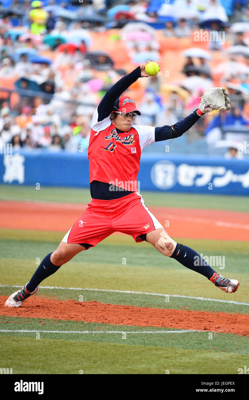 Yokohama Stadium, Kanagawa, Japan. 25th June, 2017. Yukiko Ueno (JPN ...