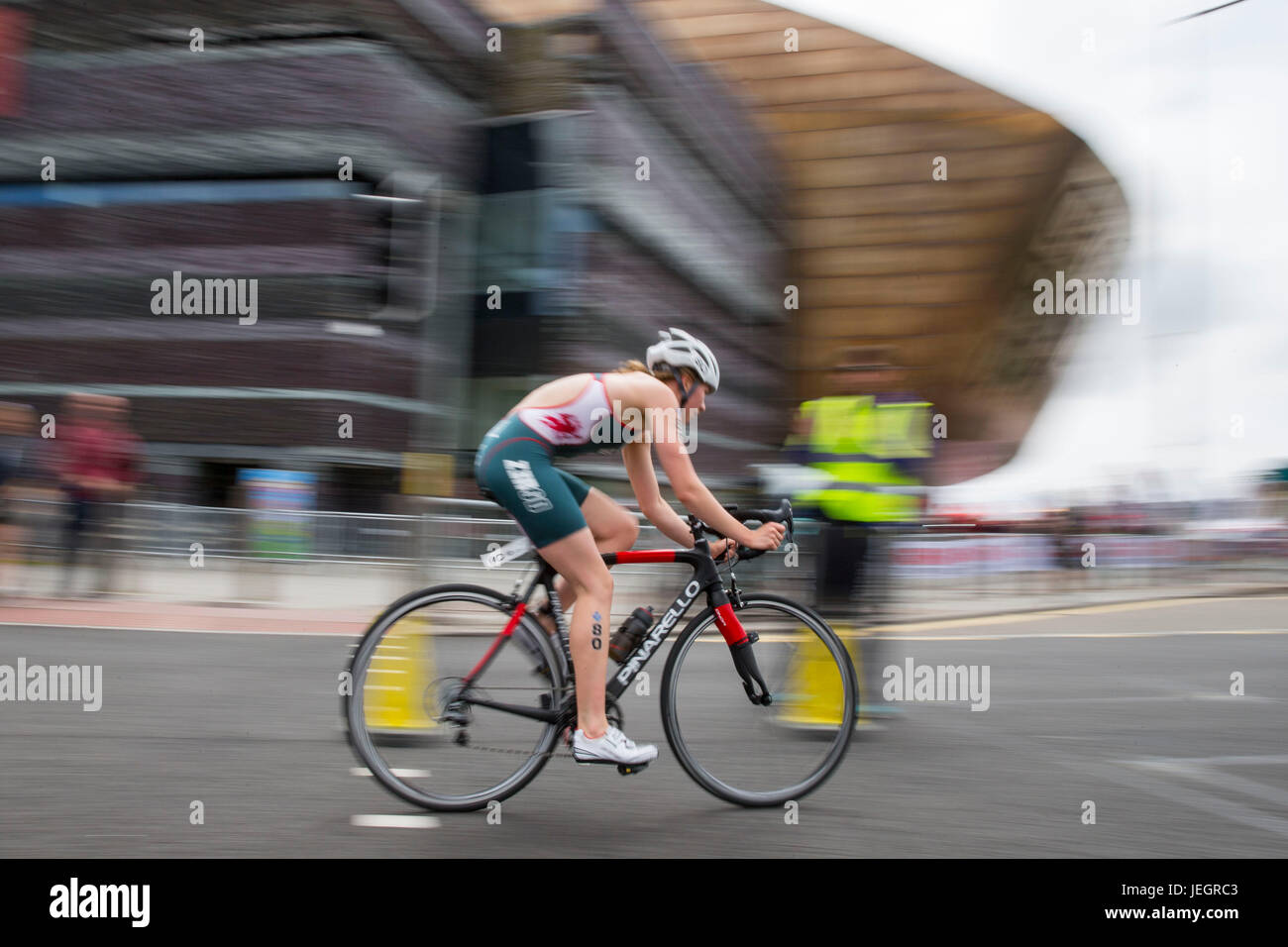 Cardiff triathlon hi-res stock photography and images - Alamy