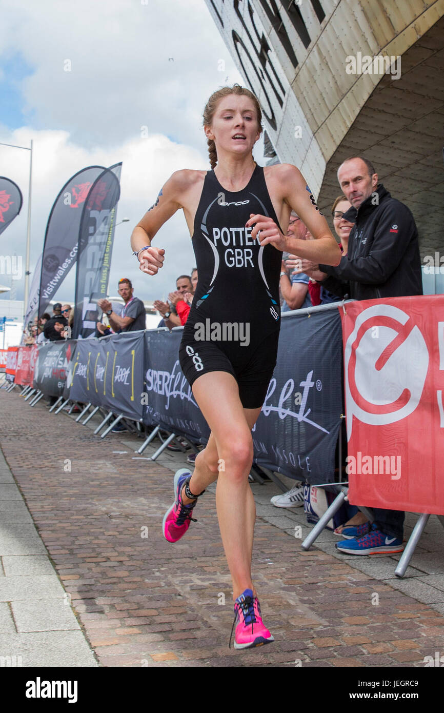 Cardiff, Wales, UK. 25th June, 2017. Beth Potter wins the British ...