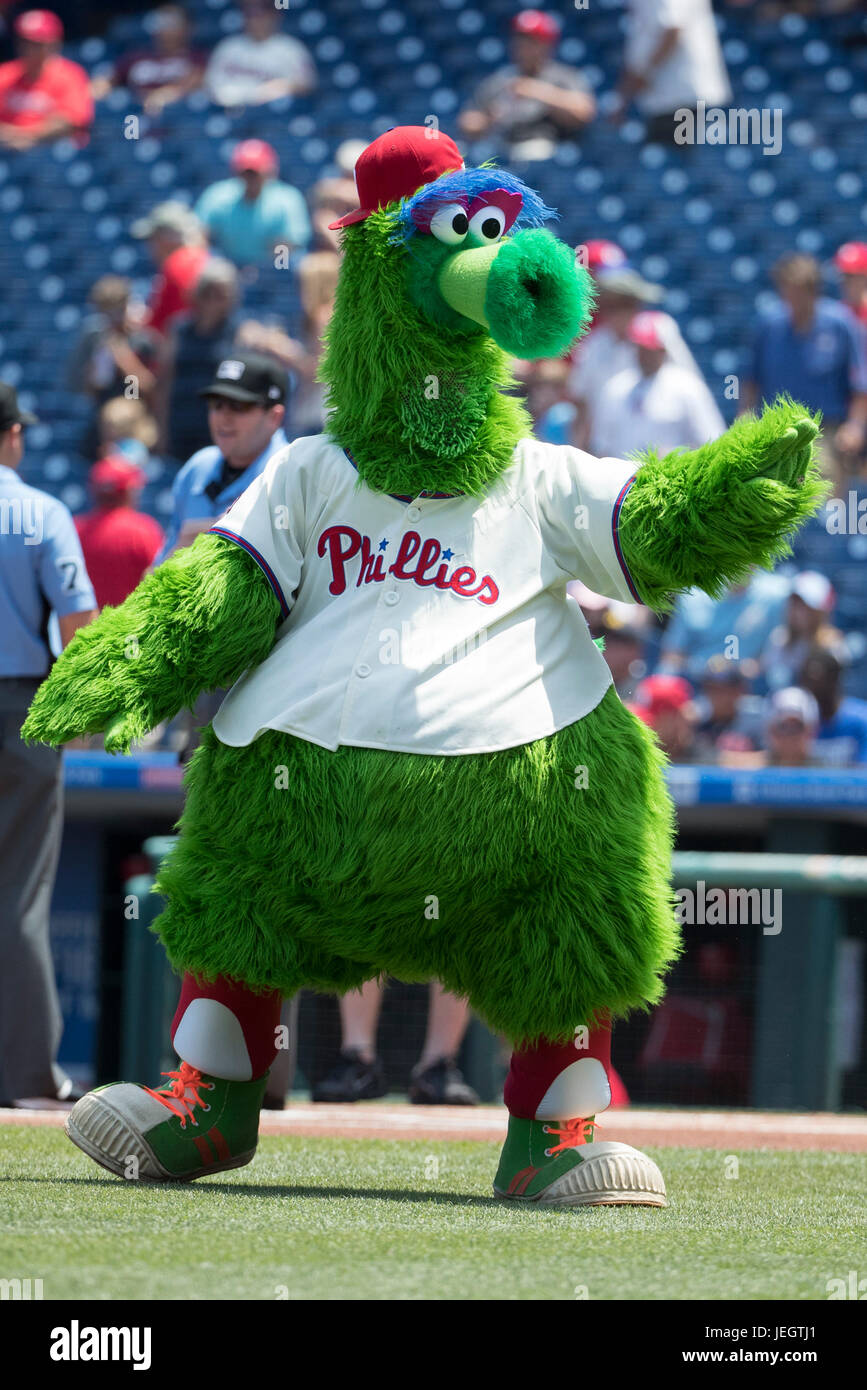 Phillie phanatic hi-res stock photography and images - Alamy