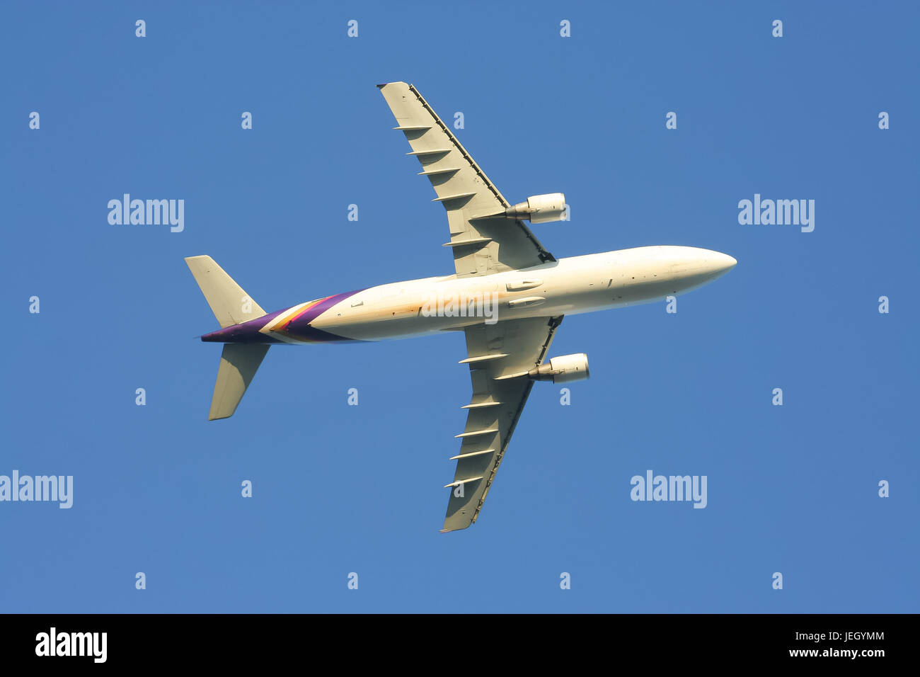 Airbus A300-600R Take off Stock Photo - Alamy