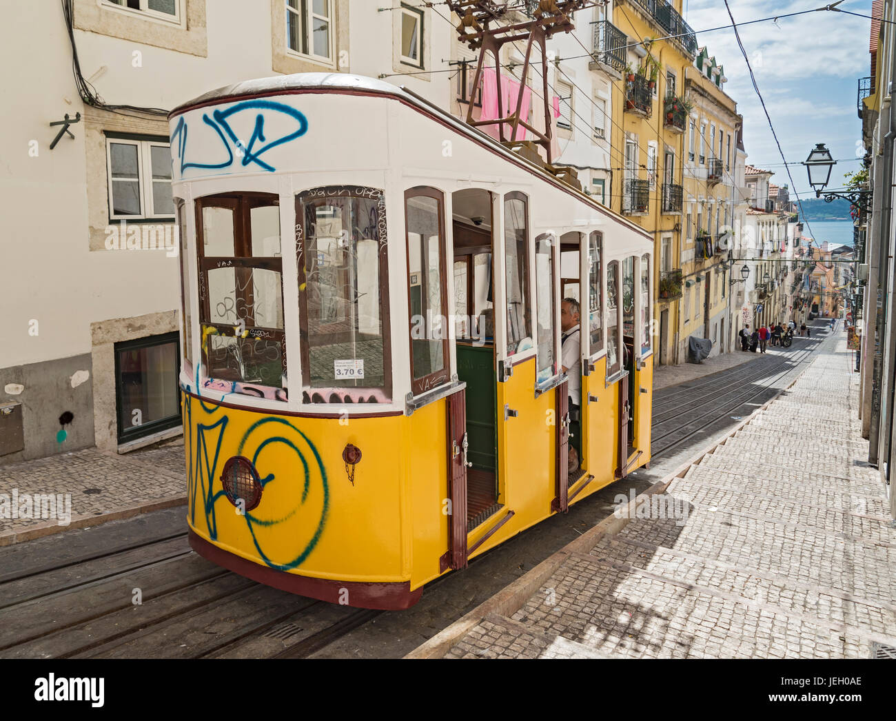 Elevador da Bica Funicular, Lisbon, Portugal Stock Photo - Alamy