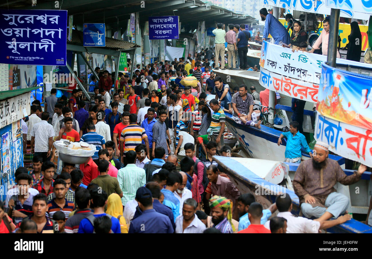 Passengers ready to board launches at Sadarghat Launch Terminal ...