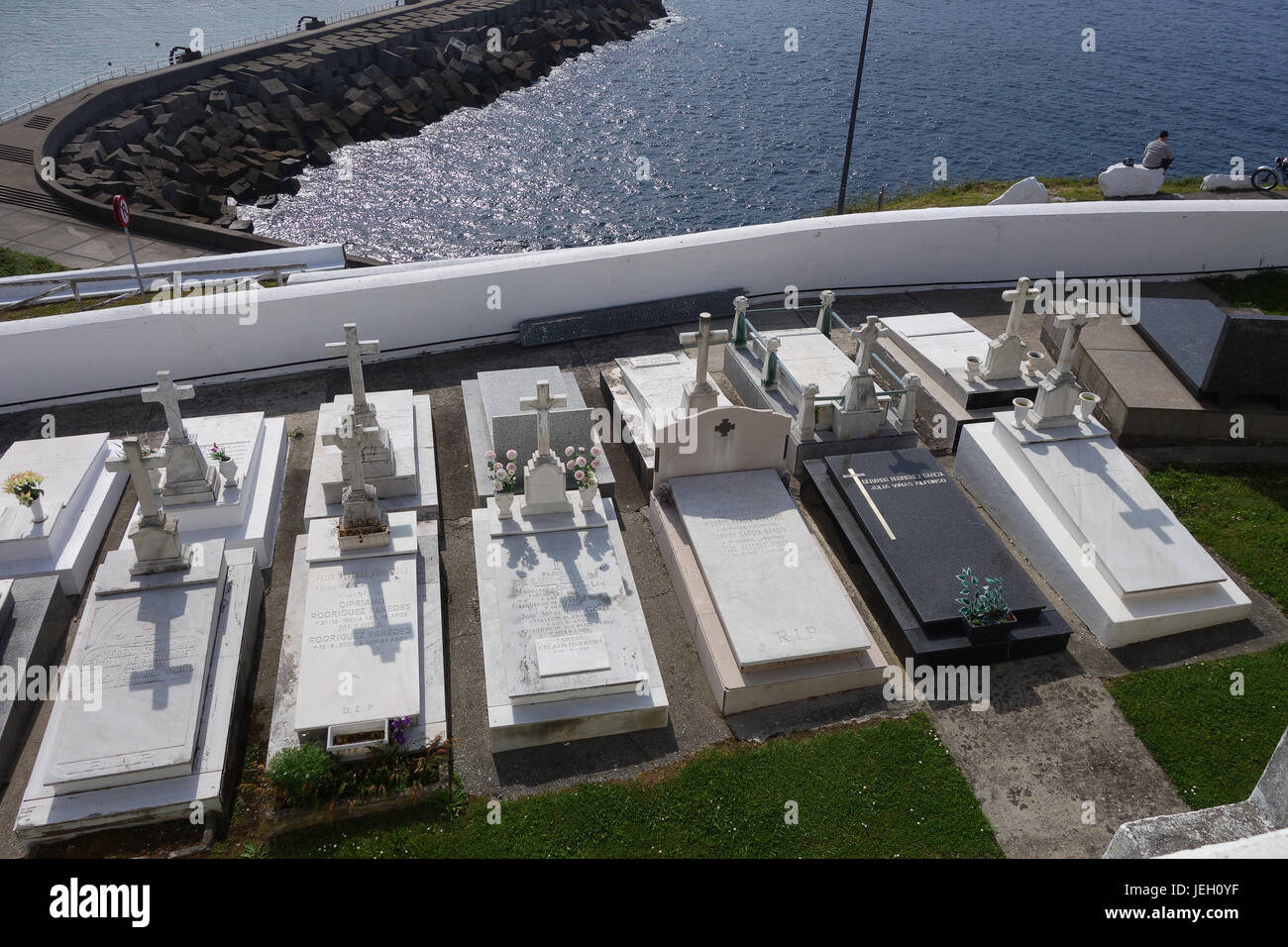 Spanish graveyard hi-res stock photography and images - Alamy