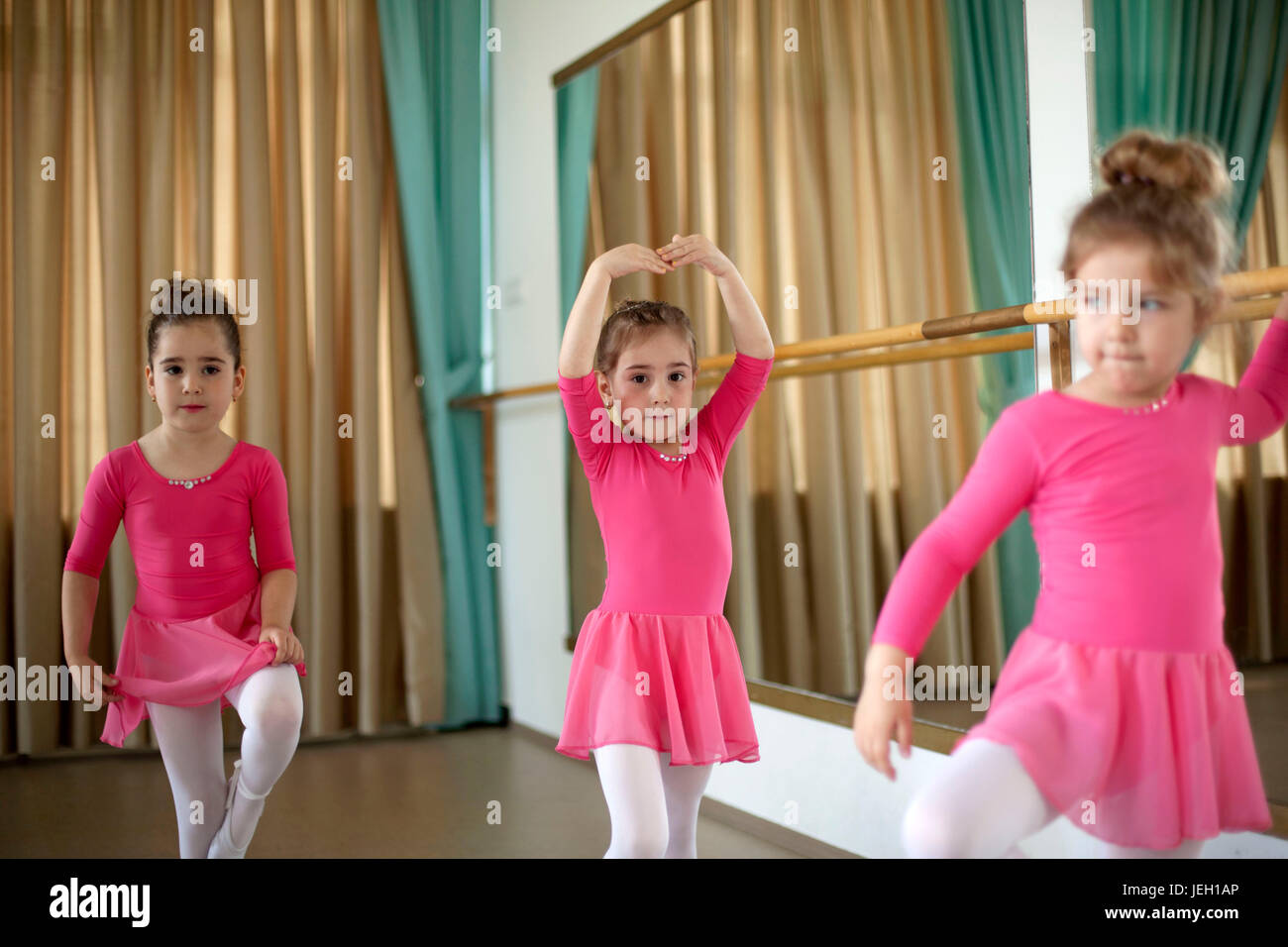 Baby ballerinas in ballet studio Stock Photo - Alamy