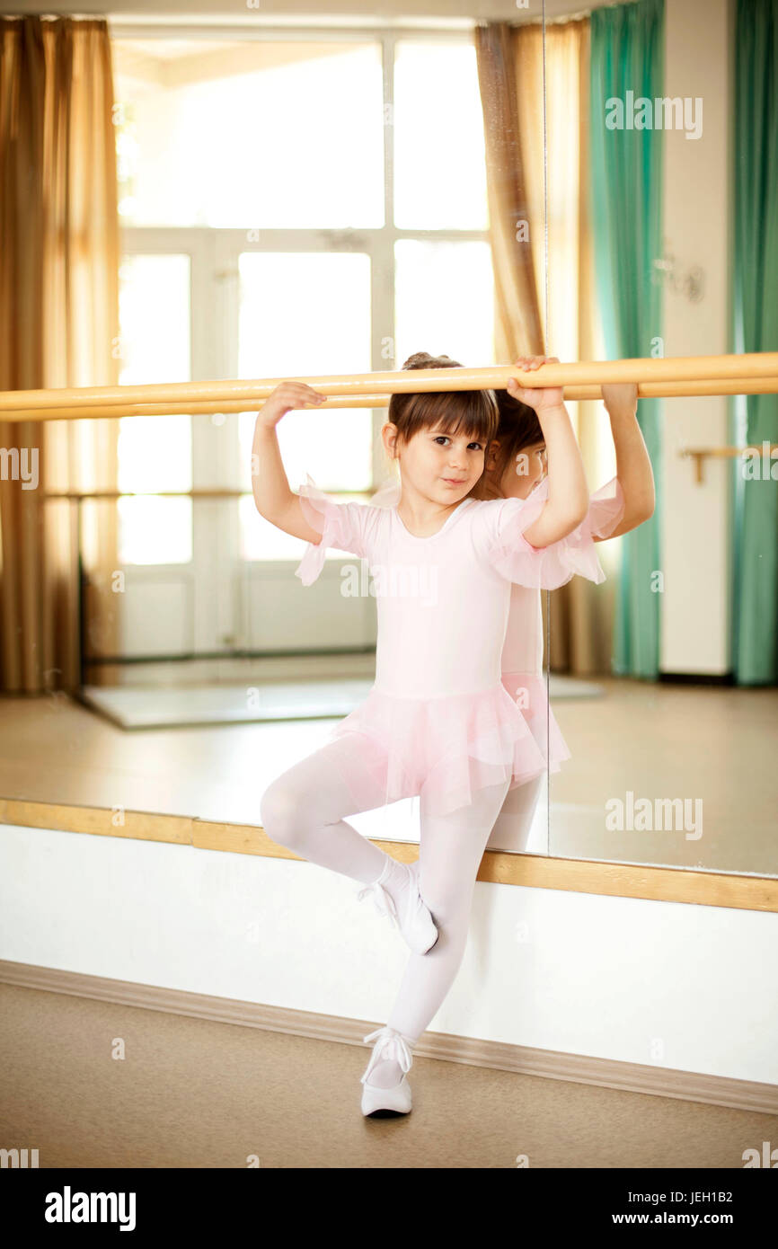 Baby ballerinas in ballet studio Stock Photo - Alamy