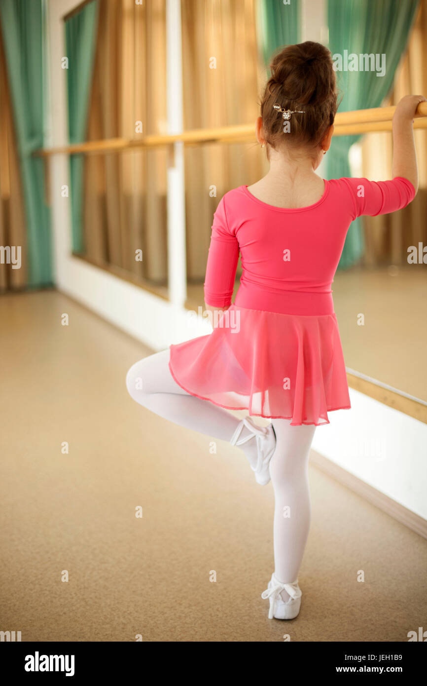 Baby ballerinas in ballet studio Stock Photo - Alamy