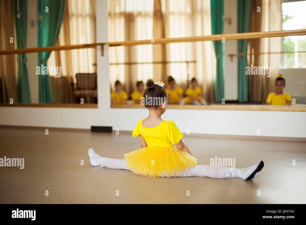 Little ballet dancers in ballet studio Stock Photo - Alamy
