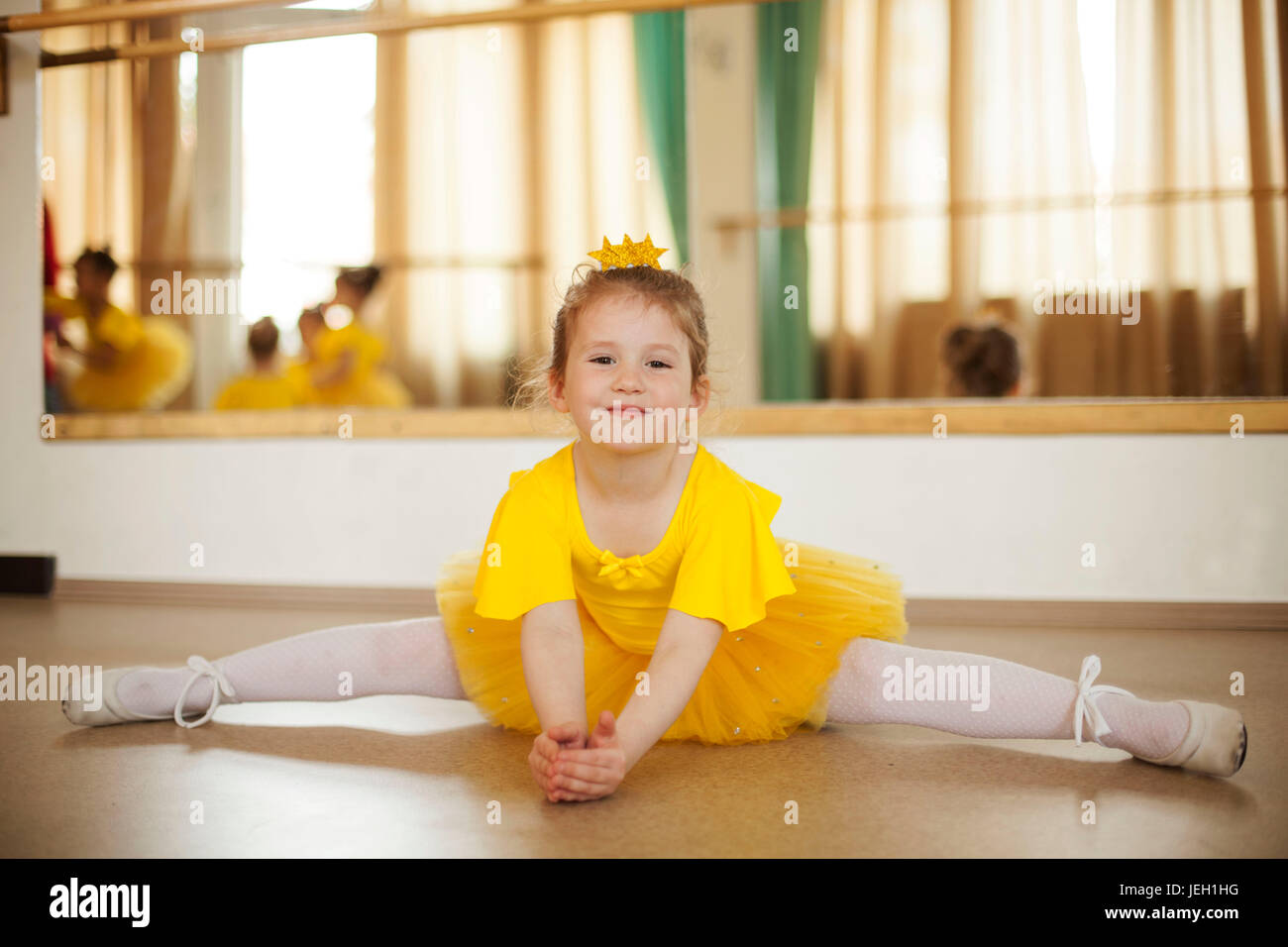 Little ballet dancers in ballet studio Stock Photo - Alamy