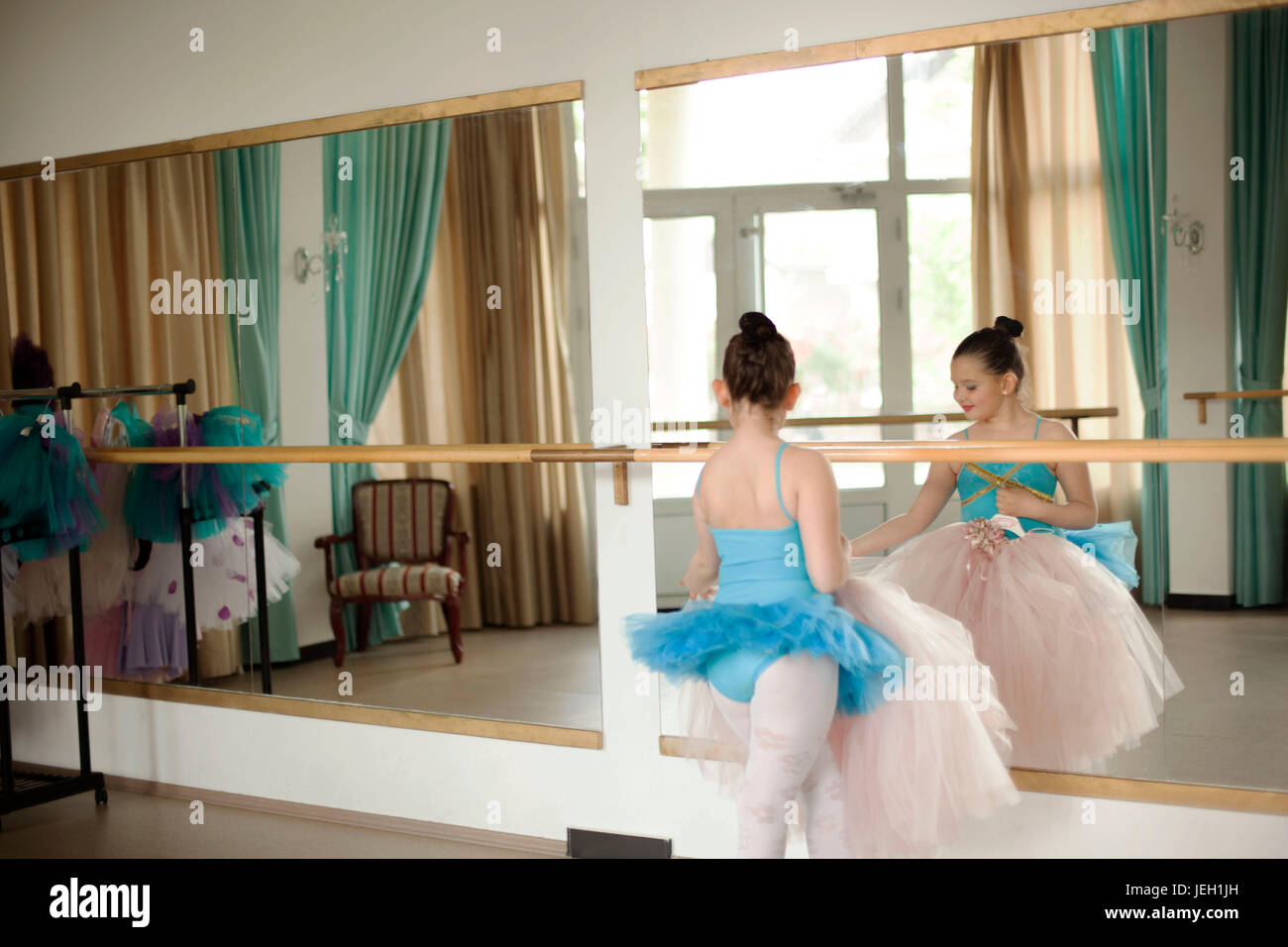 Little ballet dancers in ballet studio Stock Photo - Alamy