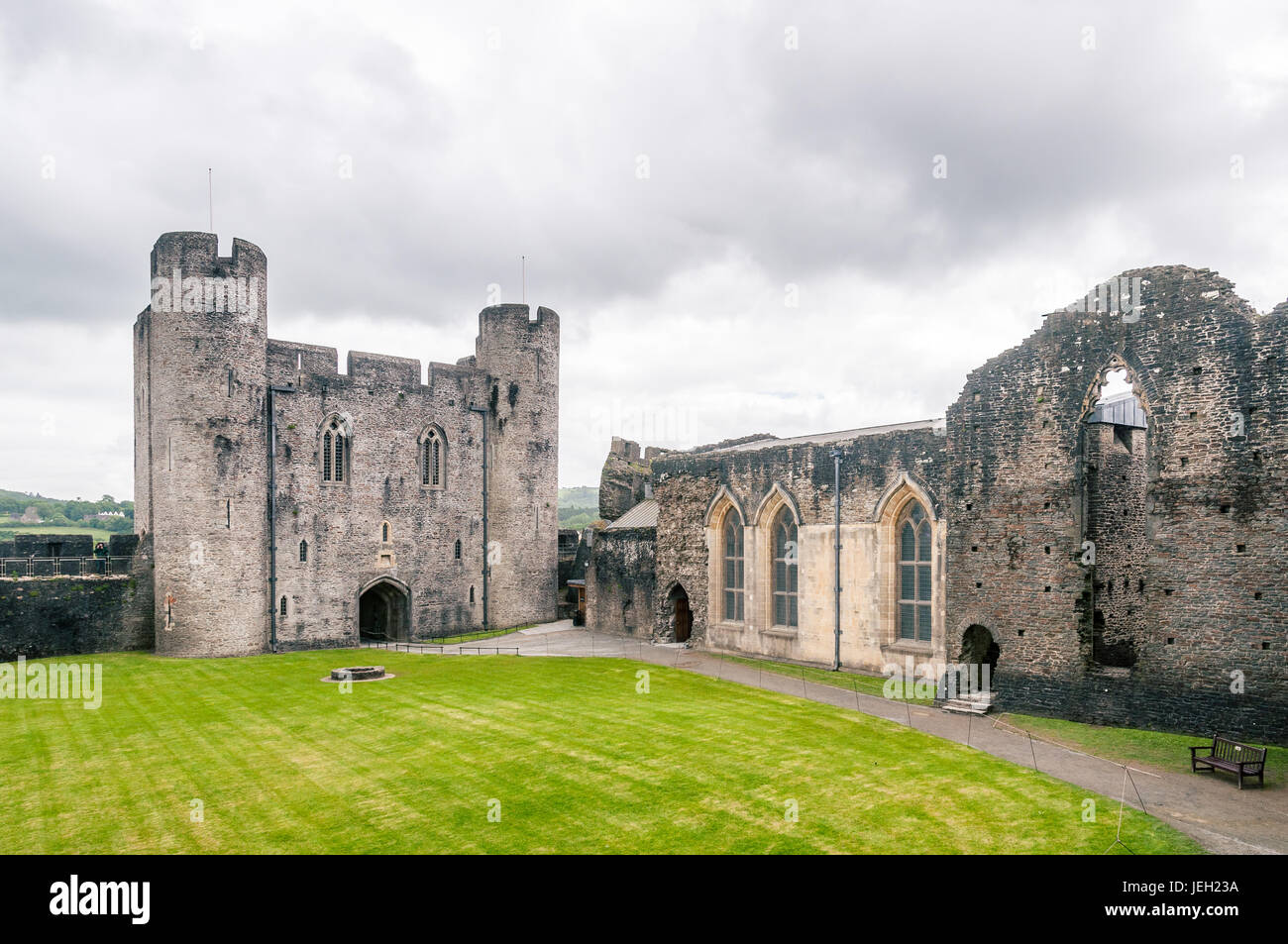 Caerphilly castle sunset hi-res stock photography and images - Alamy