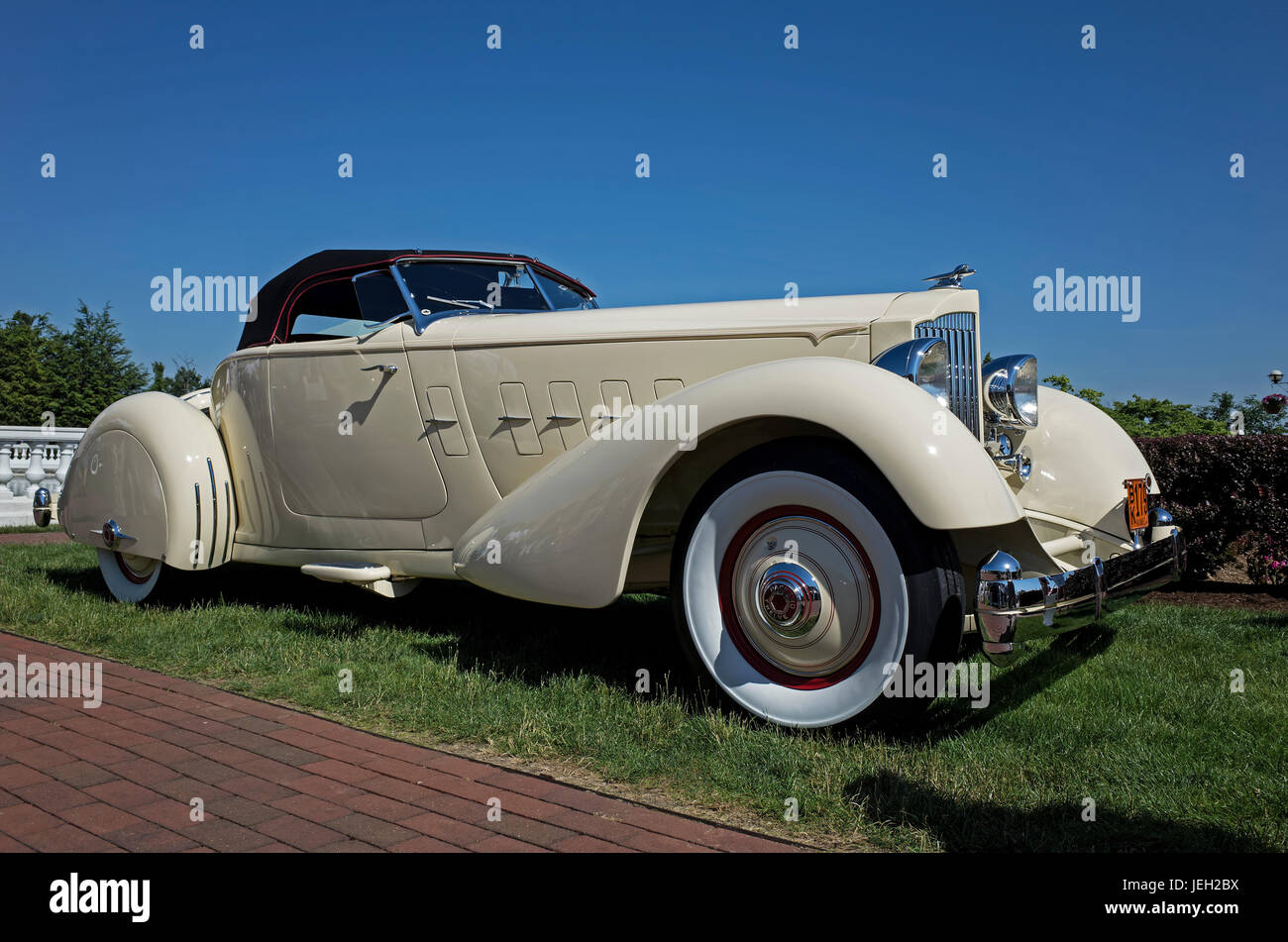HERSHEY, PA-JUNE 11, 2017: 1934 Packard 1106 Twelve Runabout Speedster ...