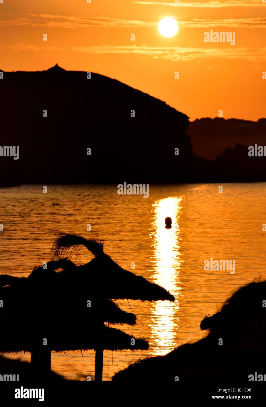 Sun brolly silhouette Stock Photo - Alamy