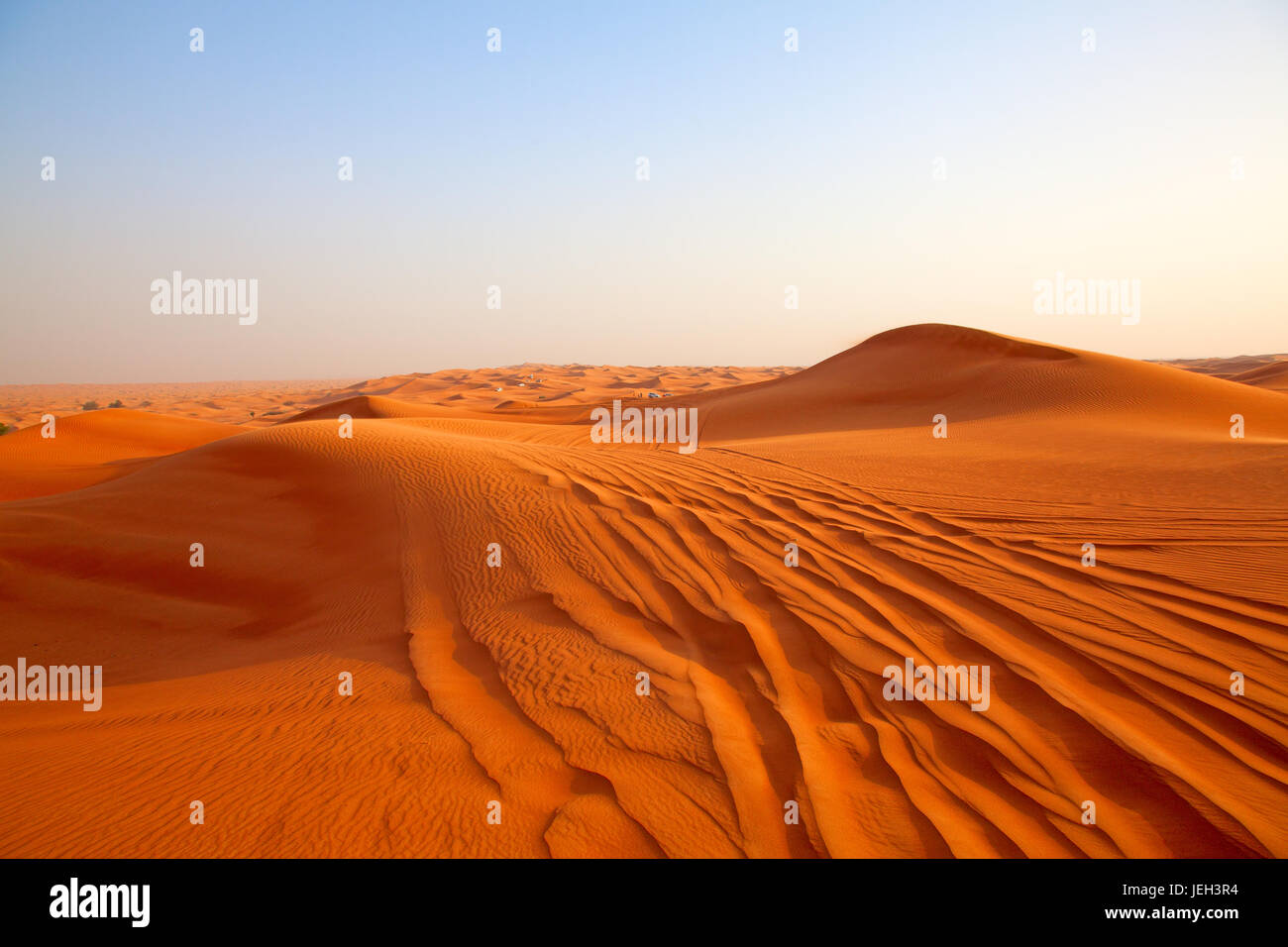 Red sand "Arabian desert" near Dubai, United Arab Emirates Stock Photo ...
