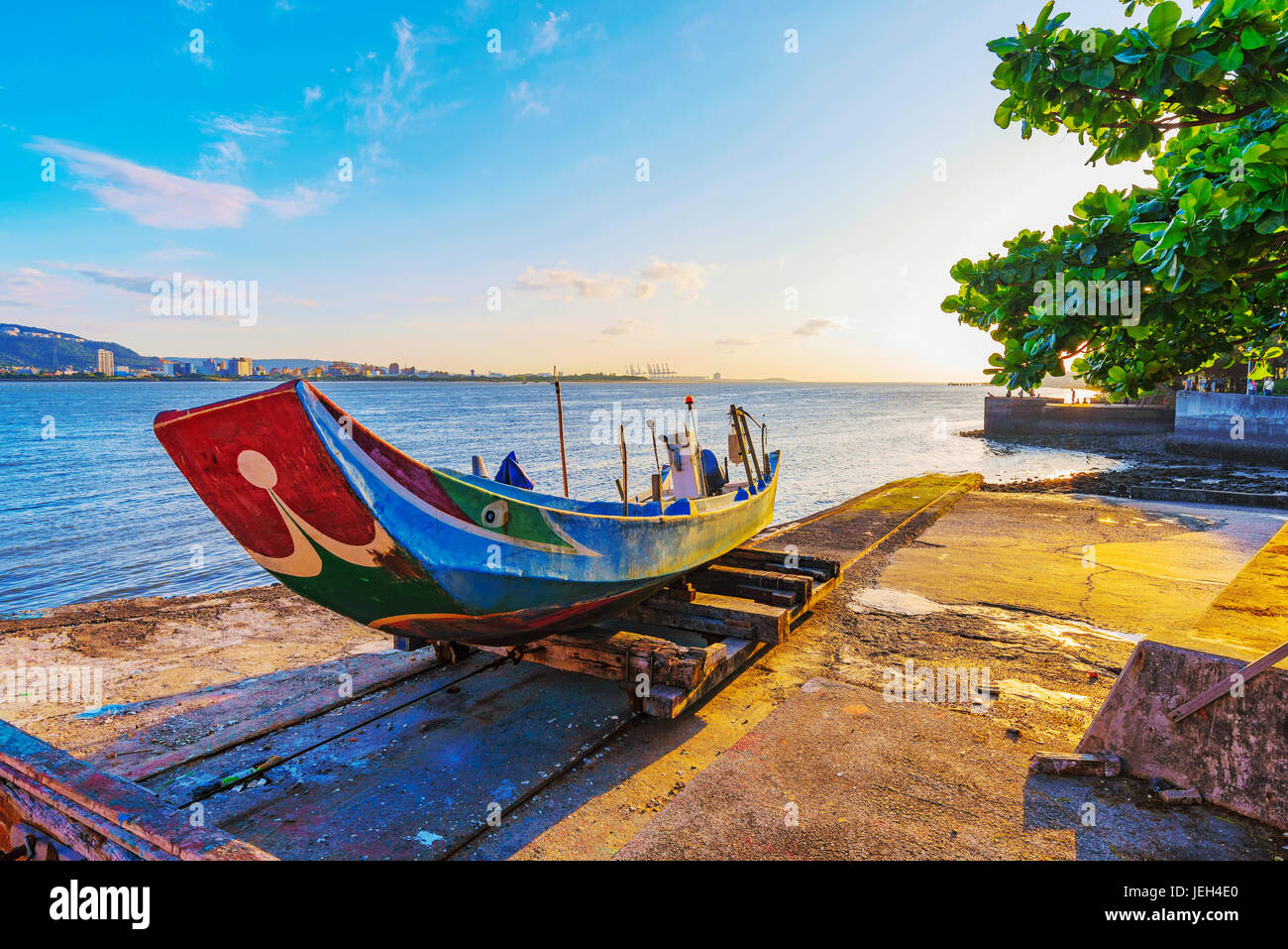 Traditional Taiwanese fishing boat by the ocean Stock Photo - Alamy