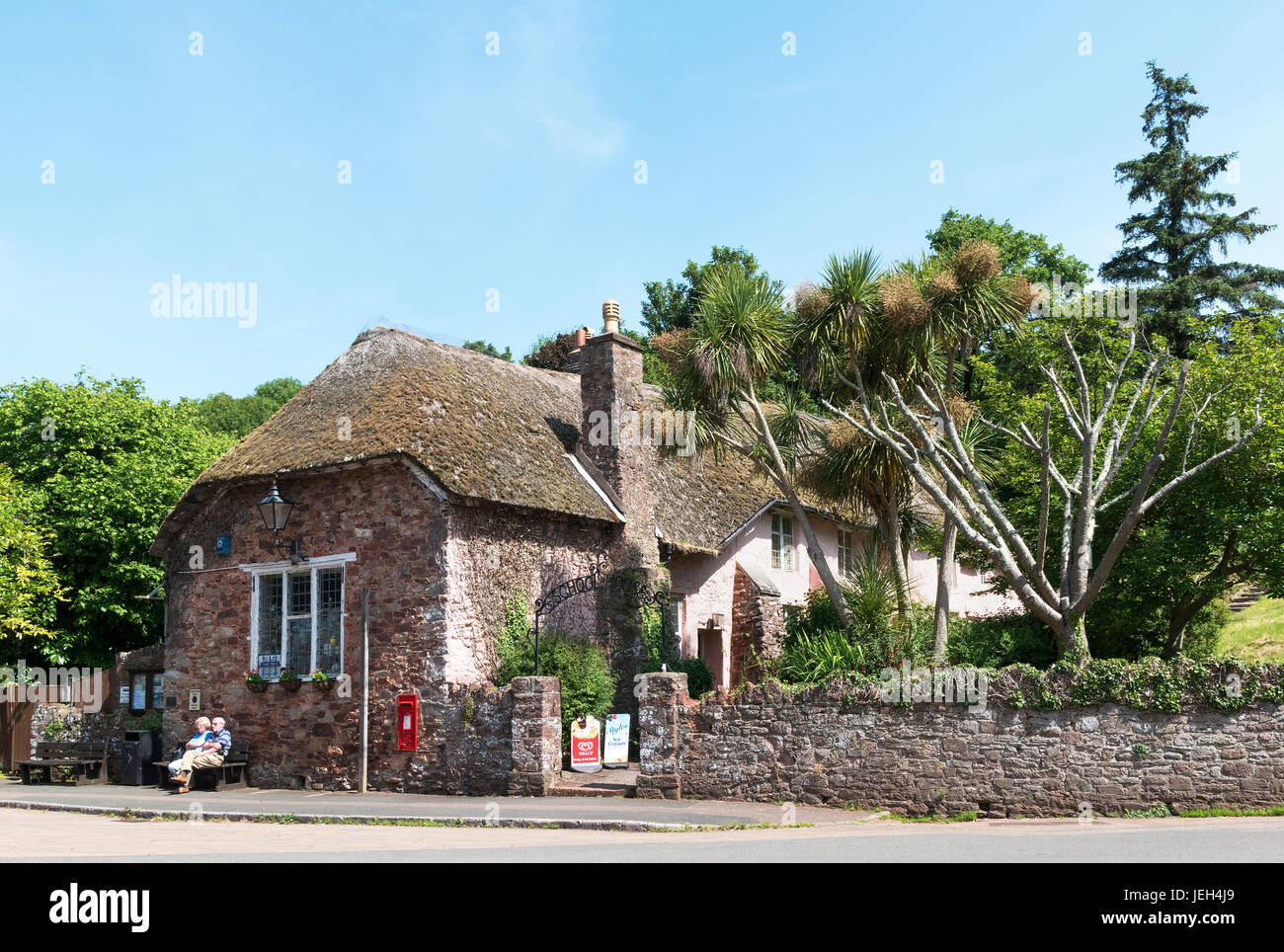 Cockington village hi-res stock photography and images - Alamy