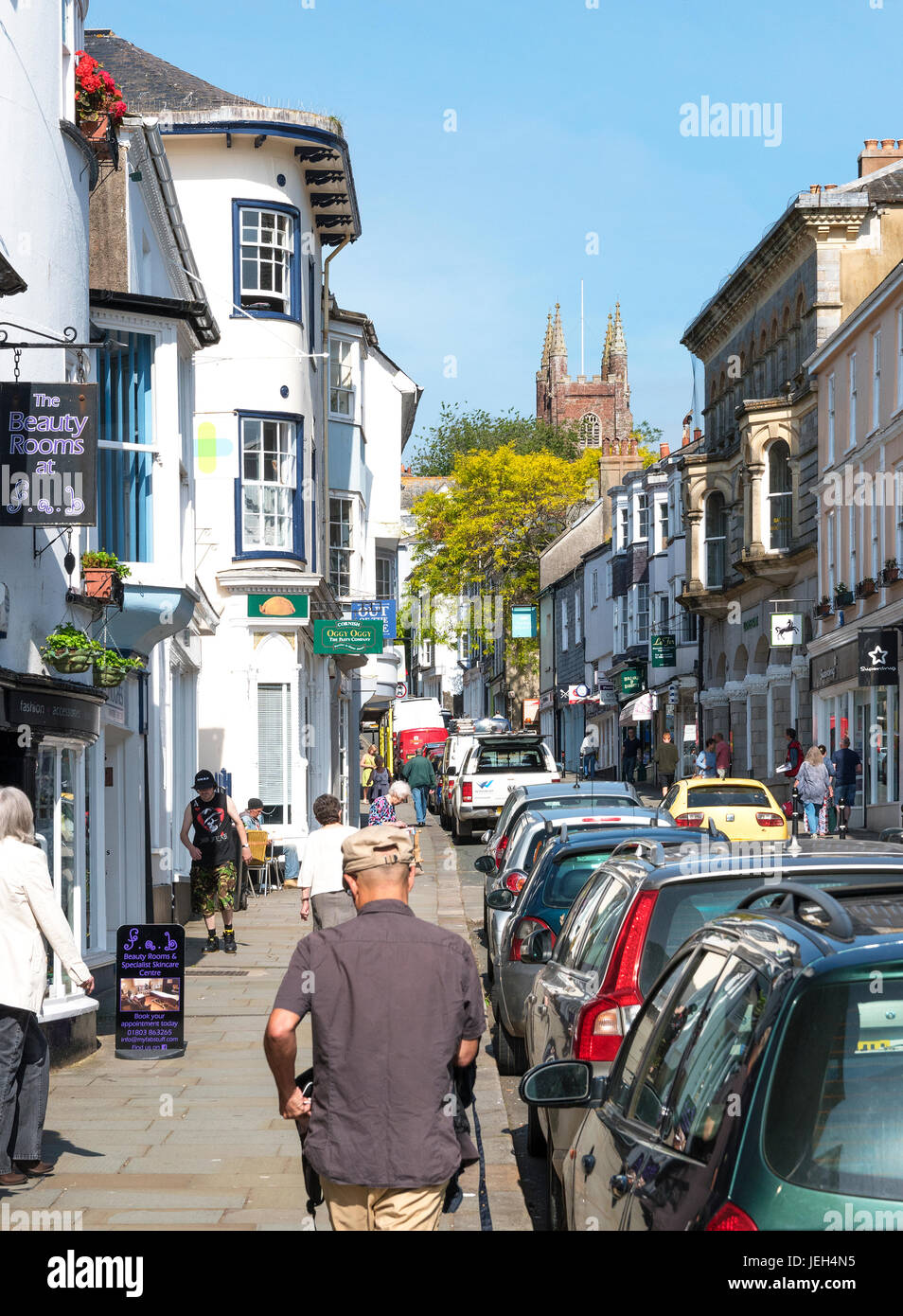 shops, cafes, stores, shopping, cars, parked,in fore street, totnes ...