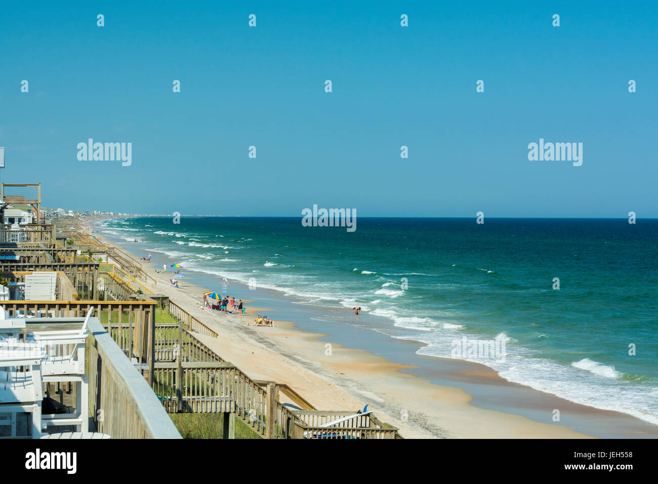 Ocean waves and sand hi-res stock photography and images - Alamy