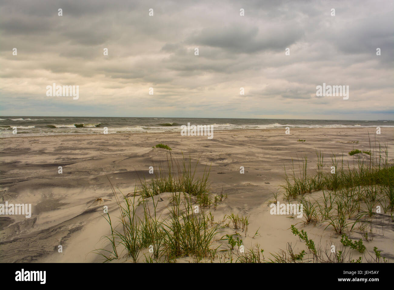 Sound of ocean waves hi-res stock photography and images - Alamy