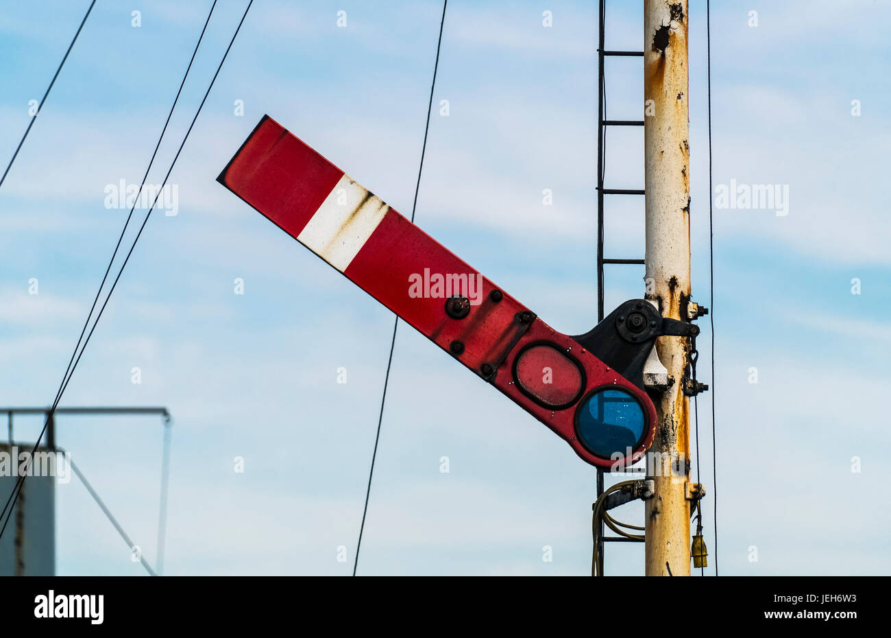 Cable barrier hi-res stock photography and images - Alamy