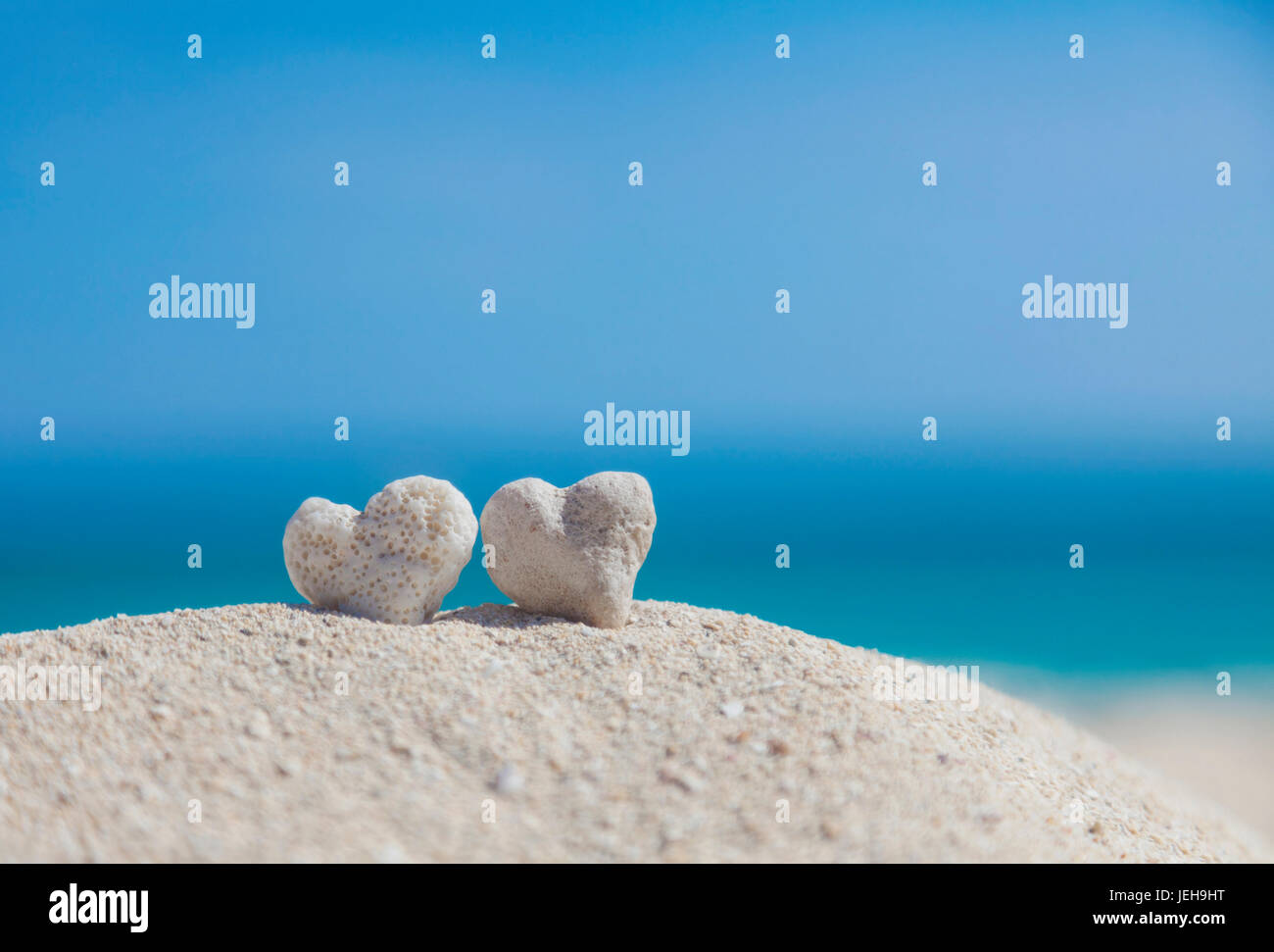 Heart shaped beach beach hi-res stock photography and images - Alamy