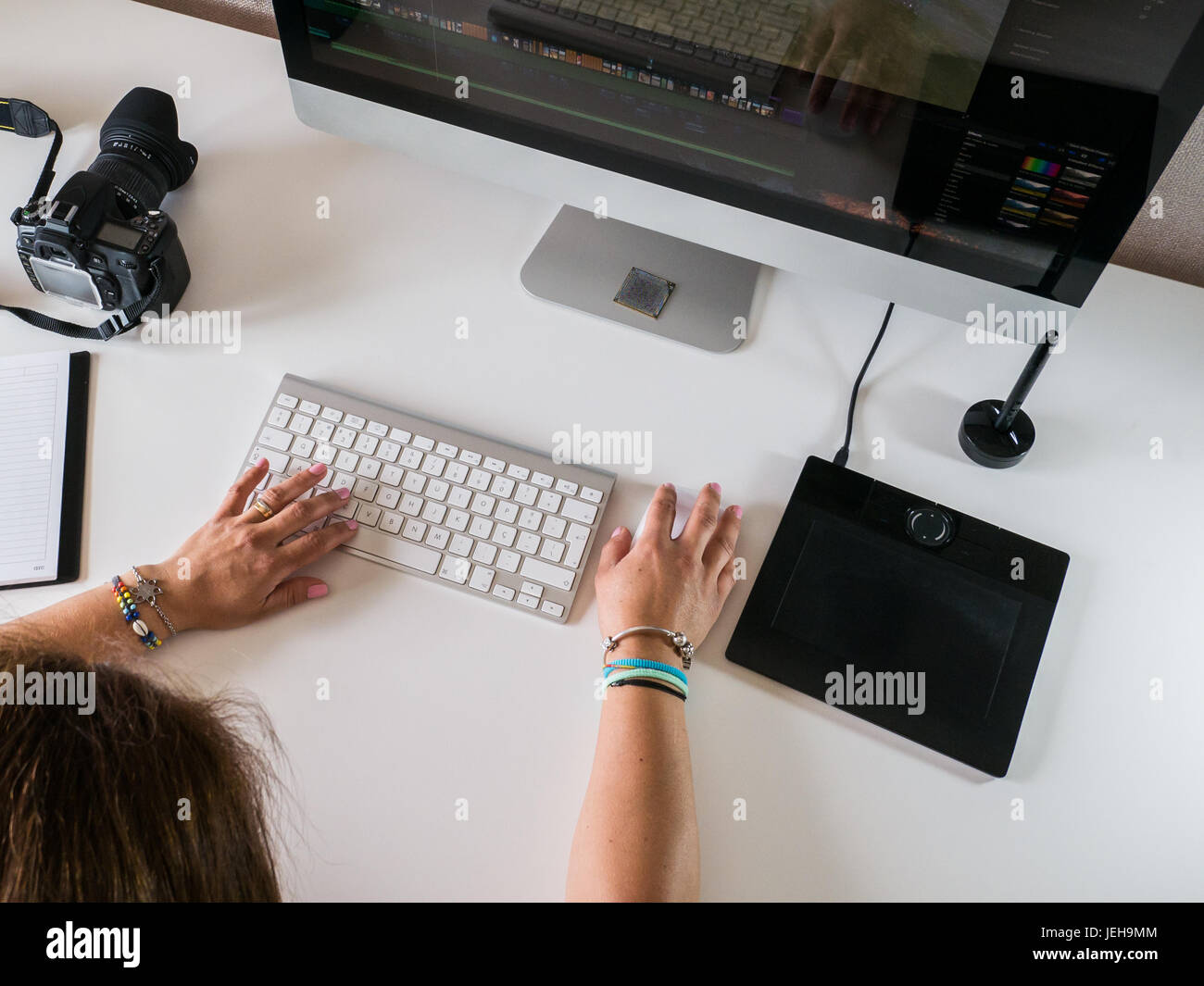 Modern setup hi-res stock photography and images - Alamy