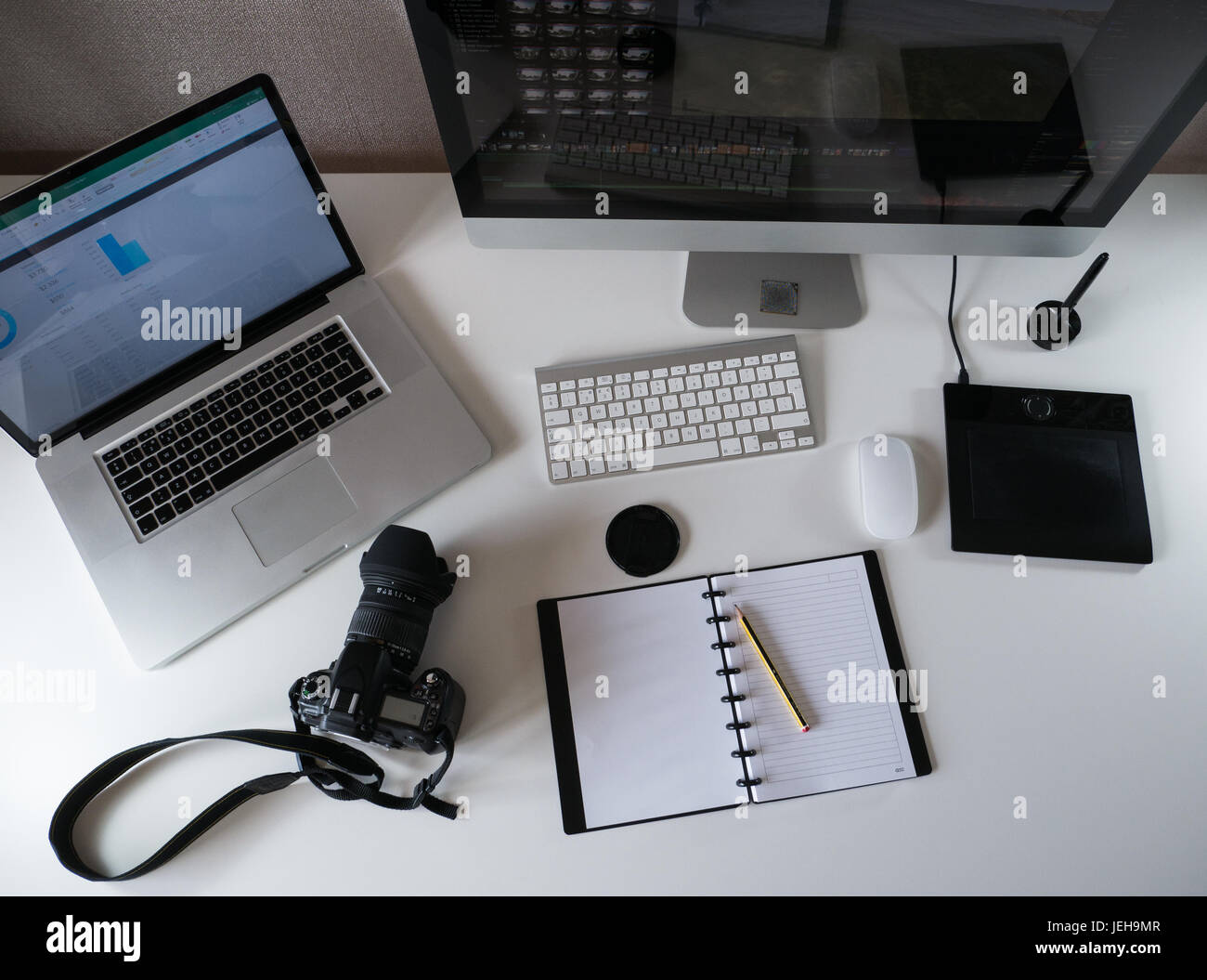 Tools information technology design hi-res stock photography and images ...