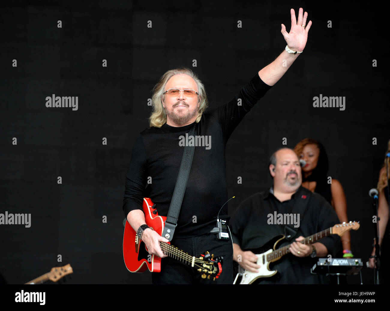 Barry Gibb performing on the Pyramid Stage at Glastonbury Festival, at ...