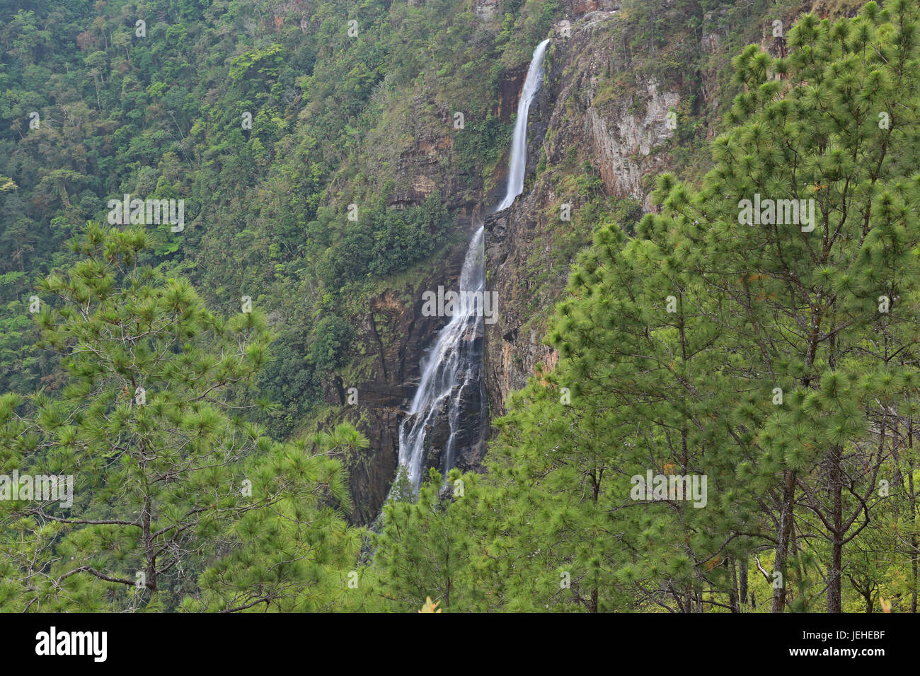 1000 foot falls hi-res stock photography and images - Alamy