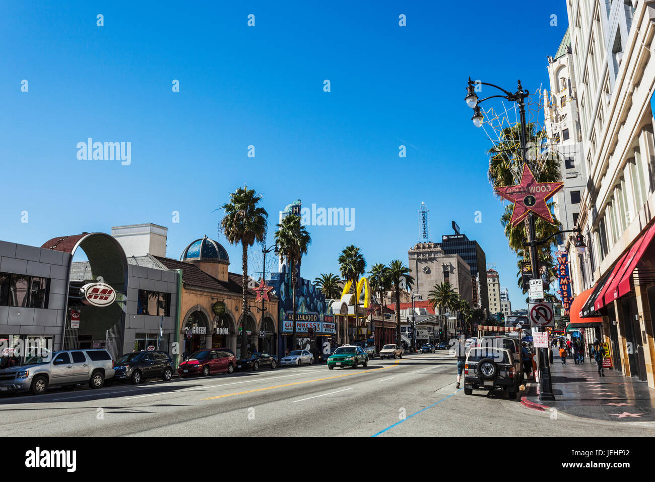 Los angeles palm tree street hi-res stock photography and images - Alamy