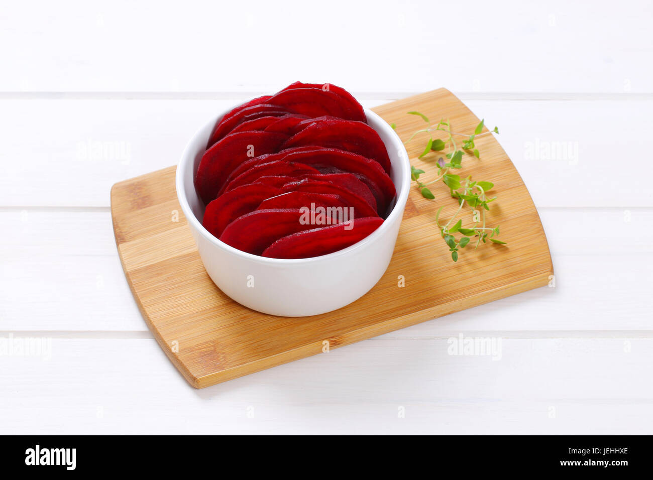 Bowl thin beetroot slices hi-res stock photography and images - Alamy
