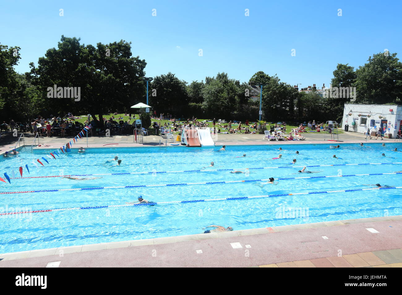 Bathers enjoy the hottest day of the year at Hampton pool in Hampton ...