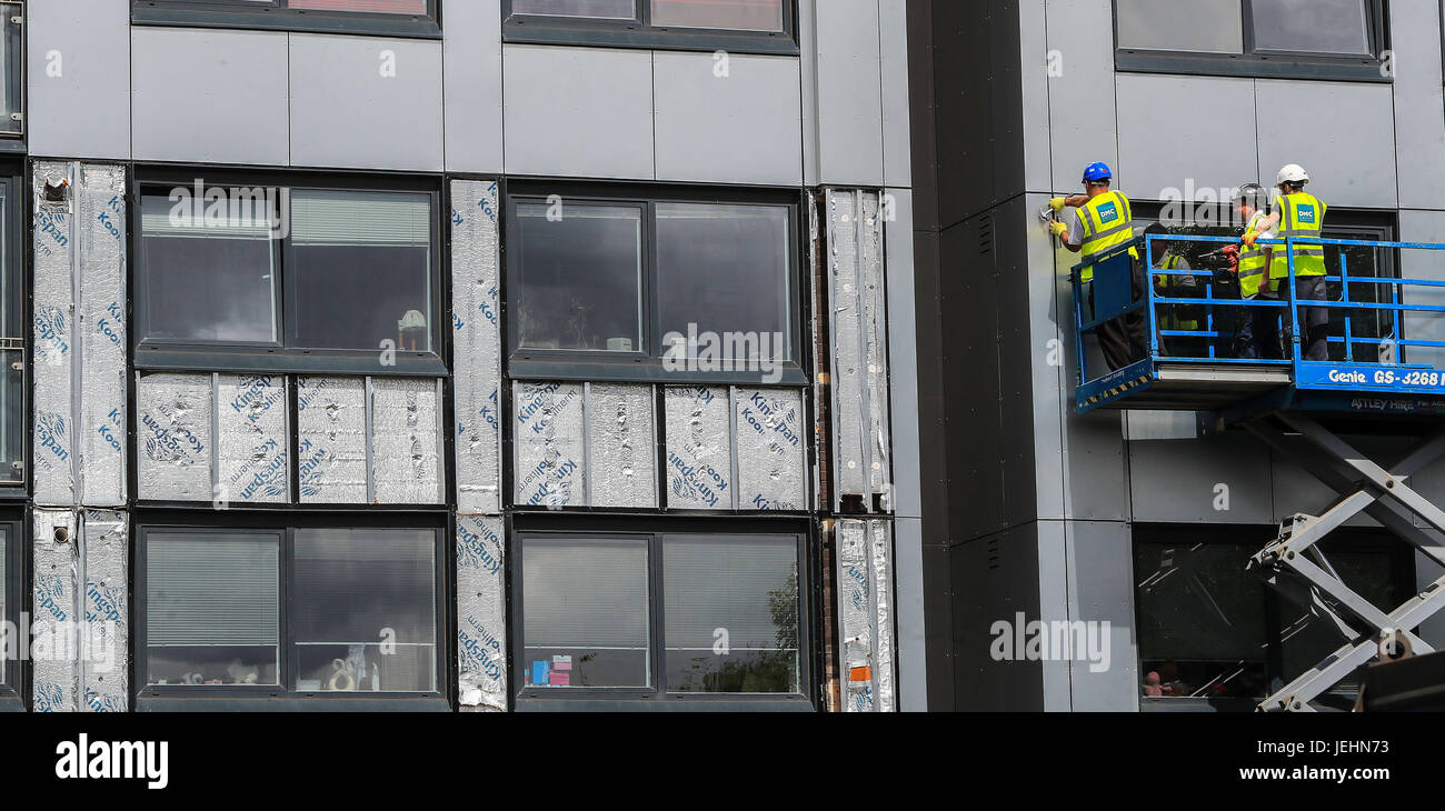 High rise cladding london hi-res stock photography and images - Alamy