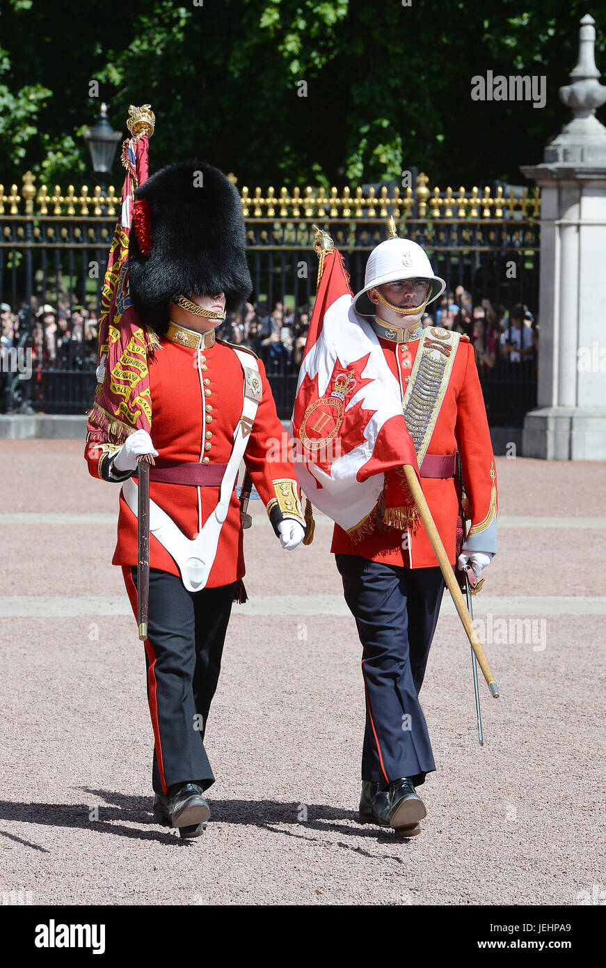 Soldiers from the Coldstream Guards and of the 2nd Battlion of Princess ...
