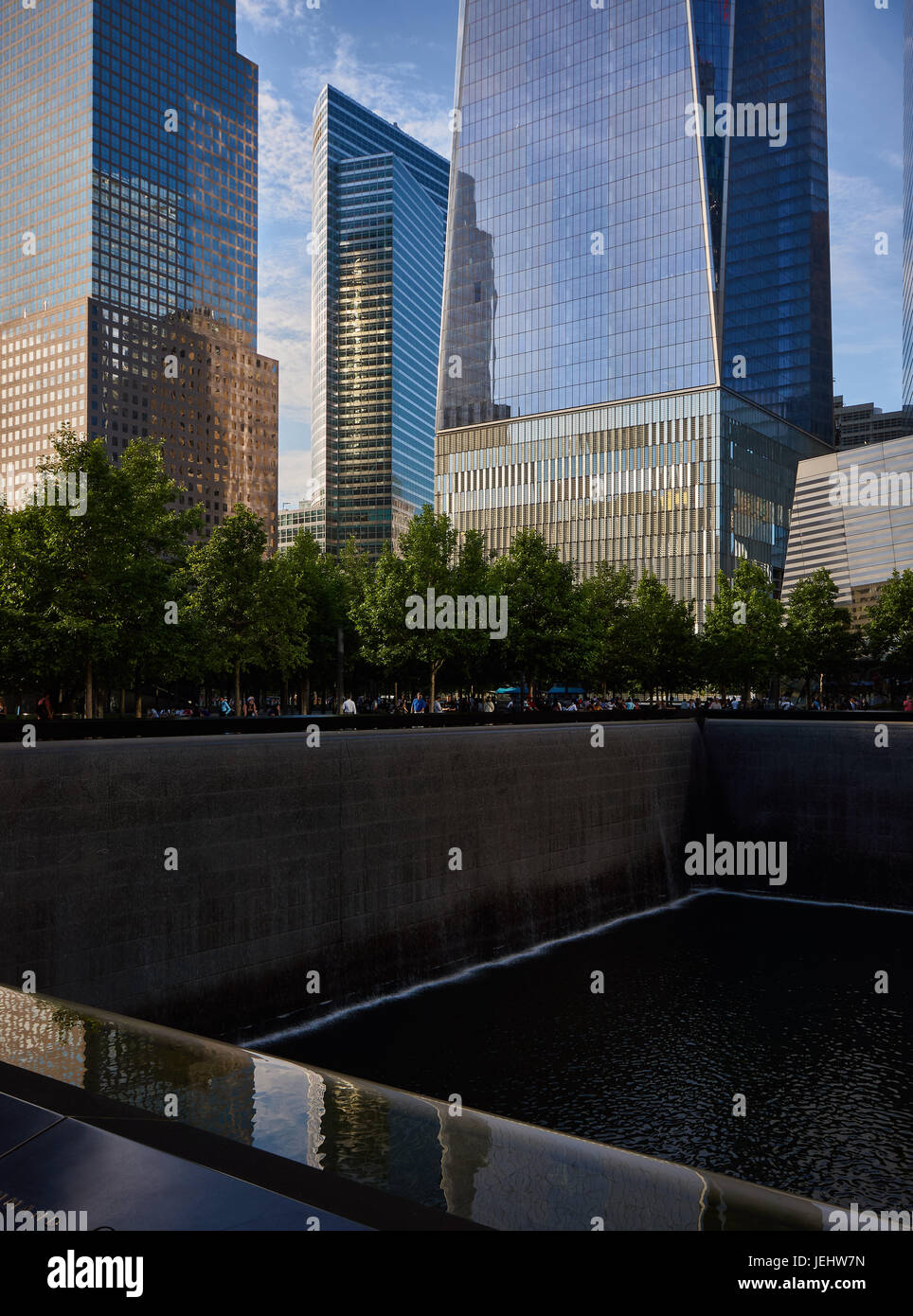 Freedom tower reflecting pool hi-res stock photography and images - Alamy