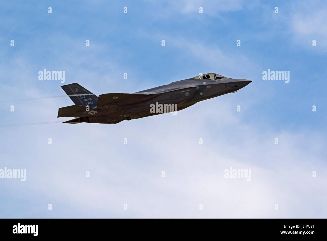 Airplane F-35 Lightning stealth jet fighter Stock Photo - Alamy